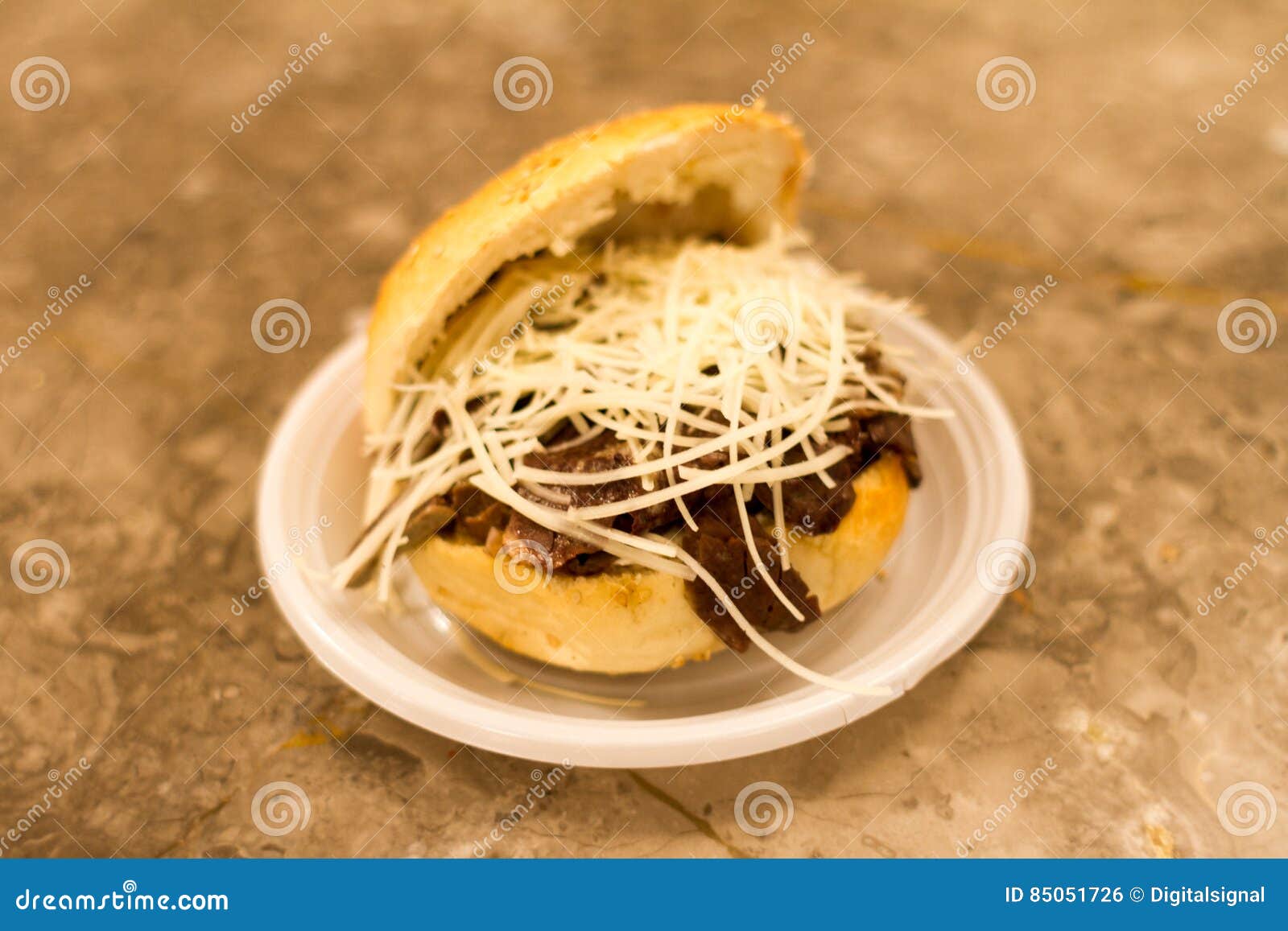 Pan De Tipical Con El Bazo En Palermo Foto de archivo - Imagen de ...