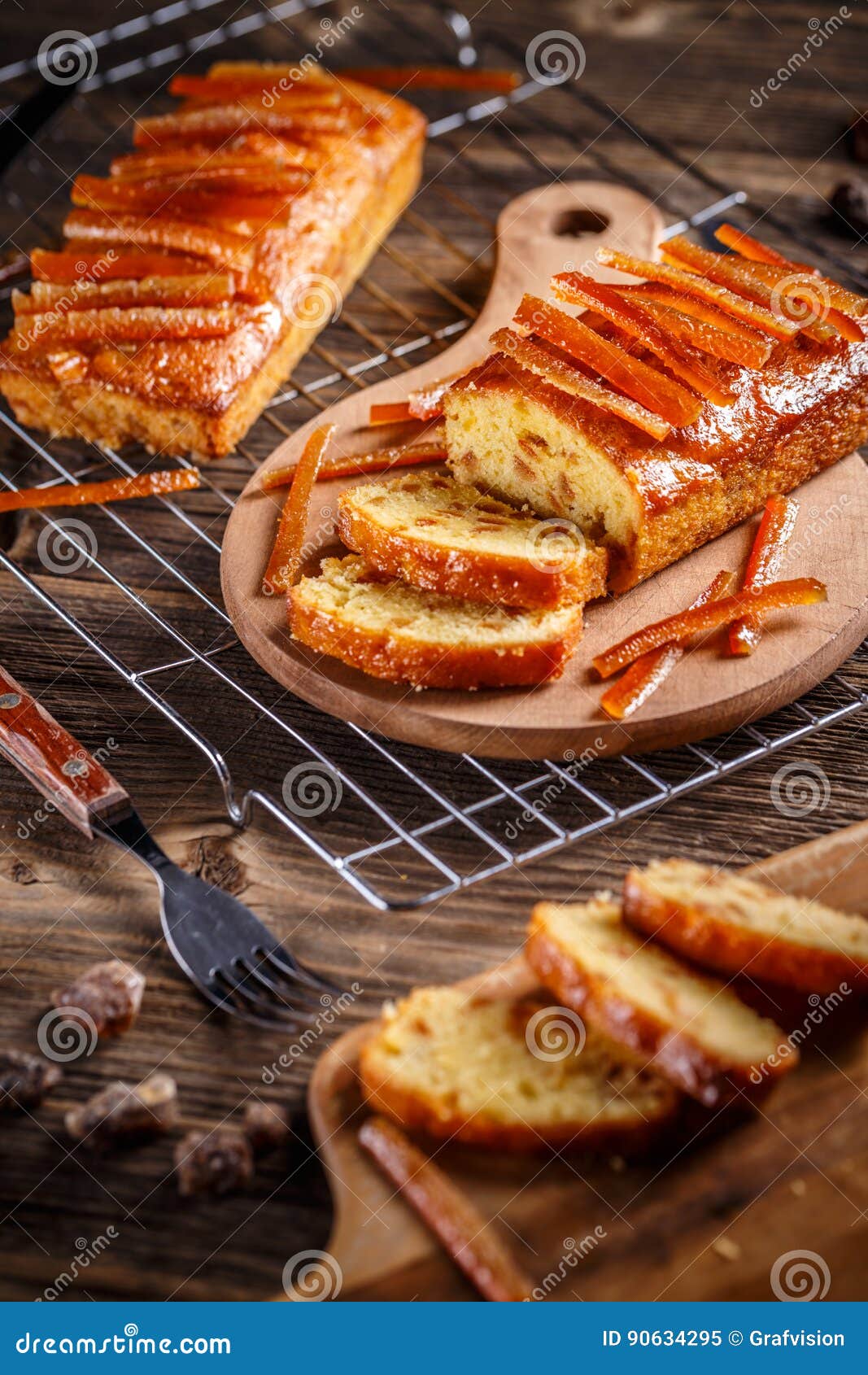 Pan dulce de la fruta imagen de archivo. Imagen de caramelo - 90634295