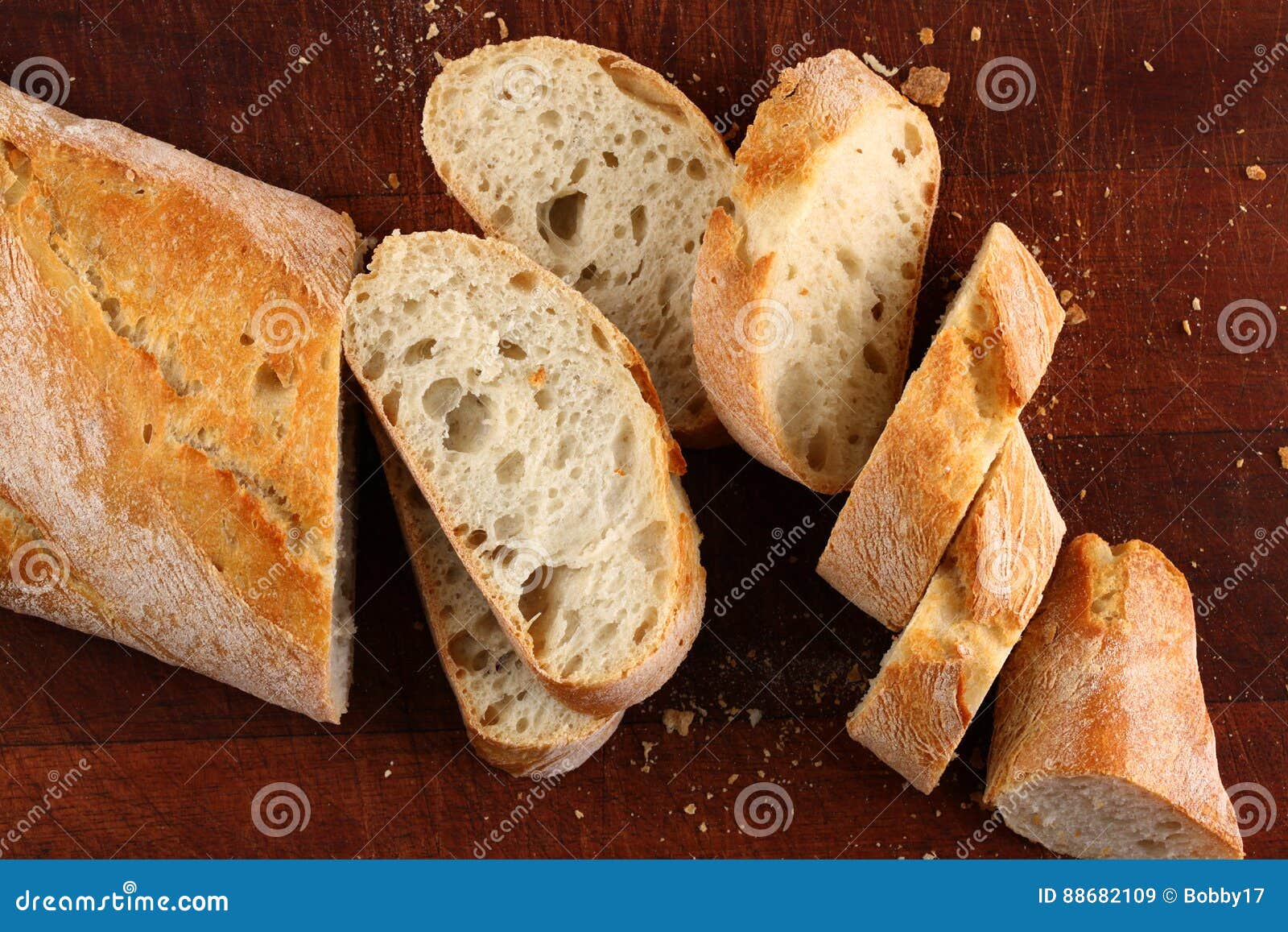 Pan en rebanadas imagen de archivo. Imagen de mercado - 88682109