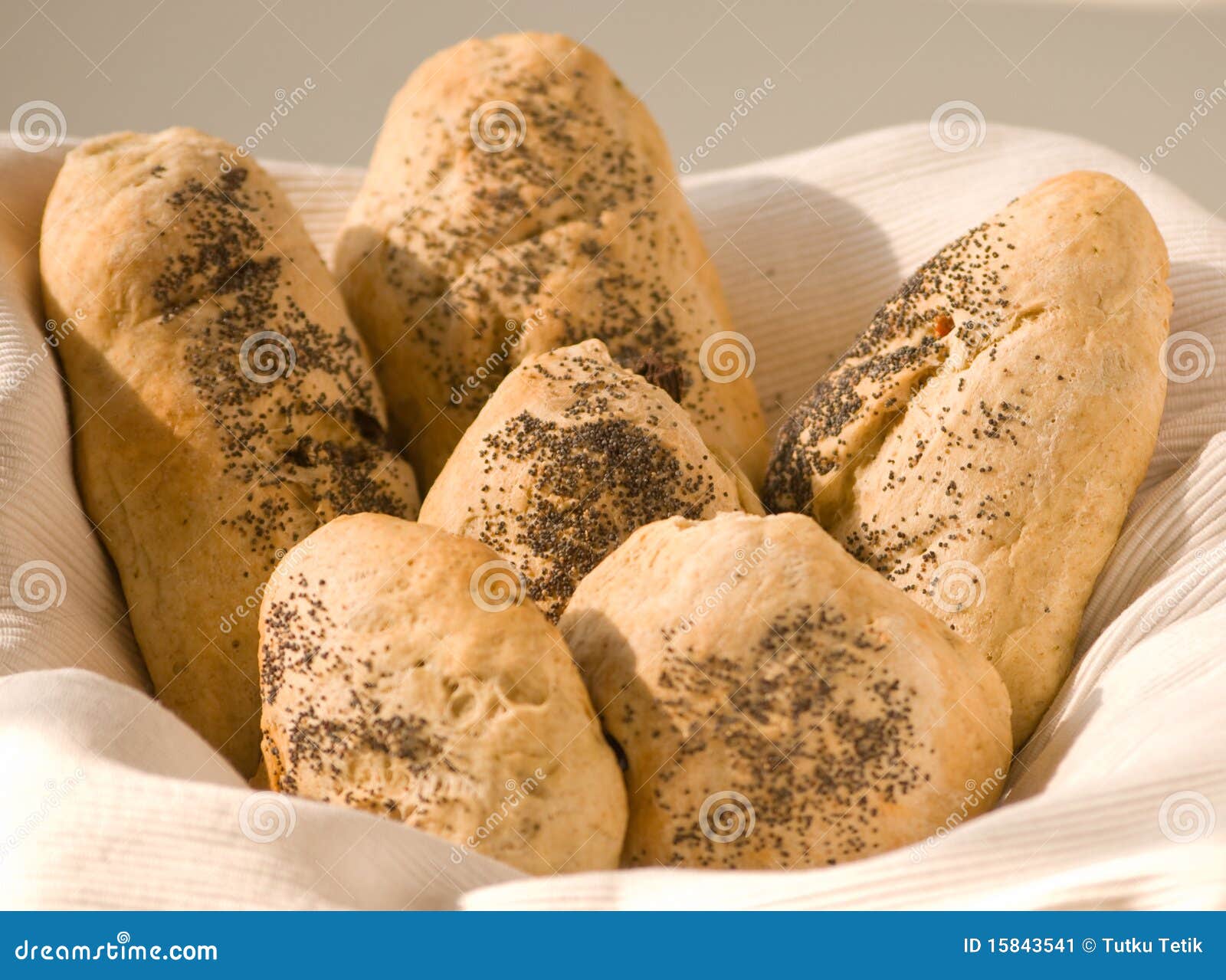 Pan fresco imagen de archivo. Imagen de frescura, crujiente - 15843541