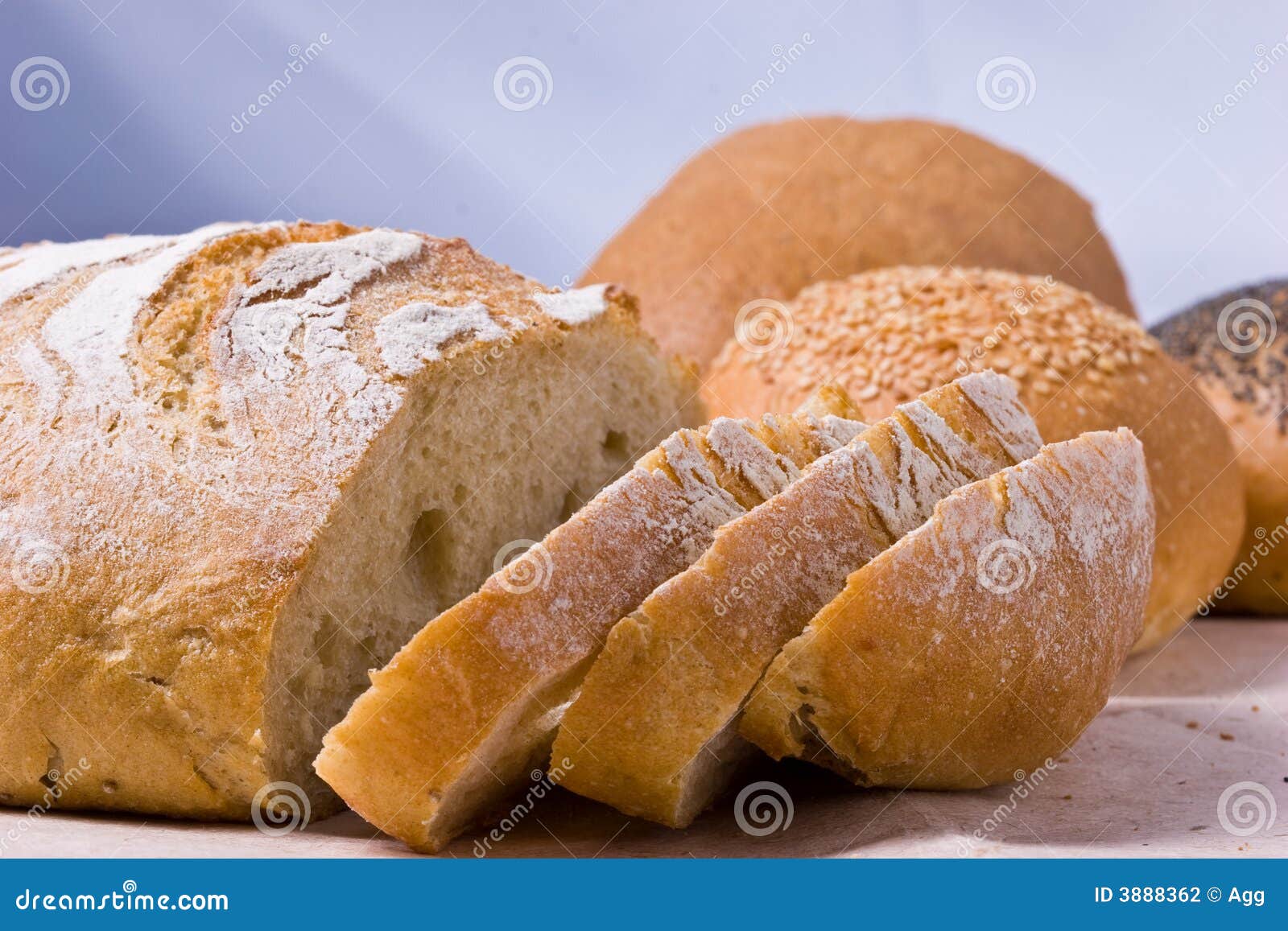 Pan Fresco-cocido Al Horno, Foto de archivo - Imagen de arpillera ...