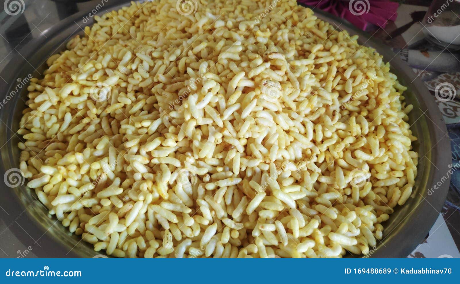 A Pan Full of Fried Puffed Rice Grains Stock Image - Image of puffed ...