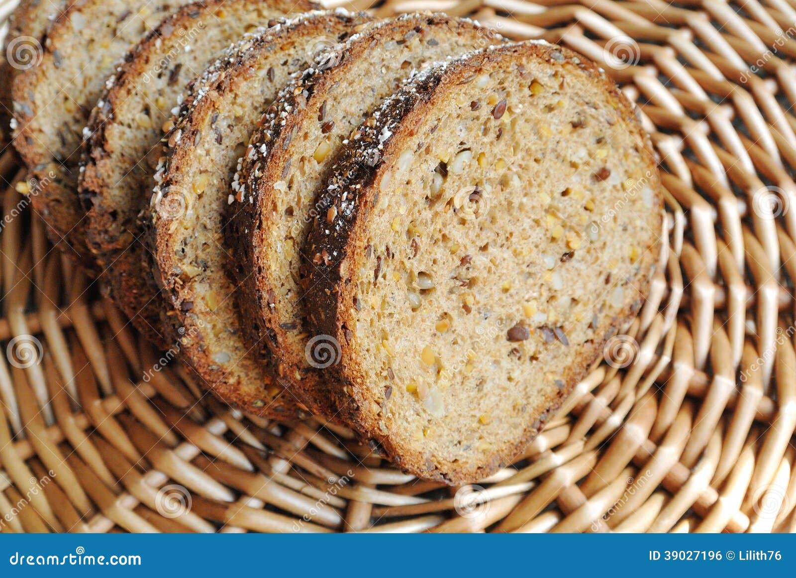 Pan integral foto de archivo. Imagen de grano, bocado - 39027196
