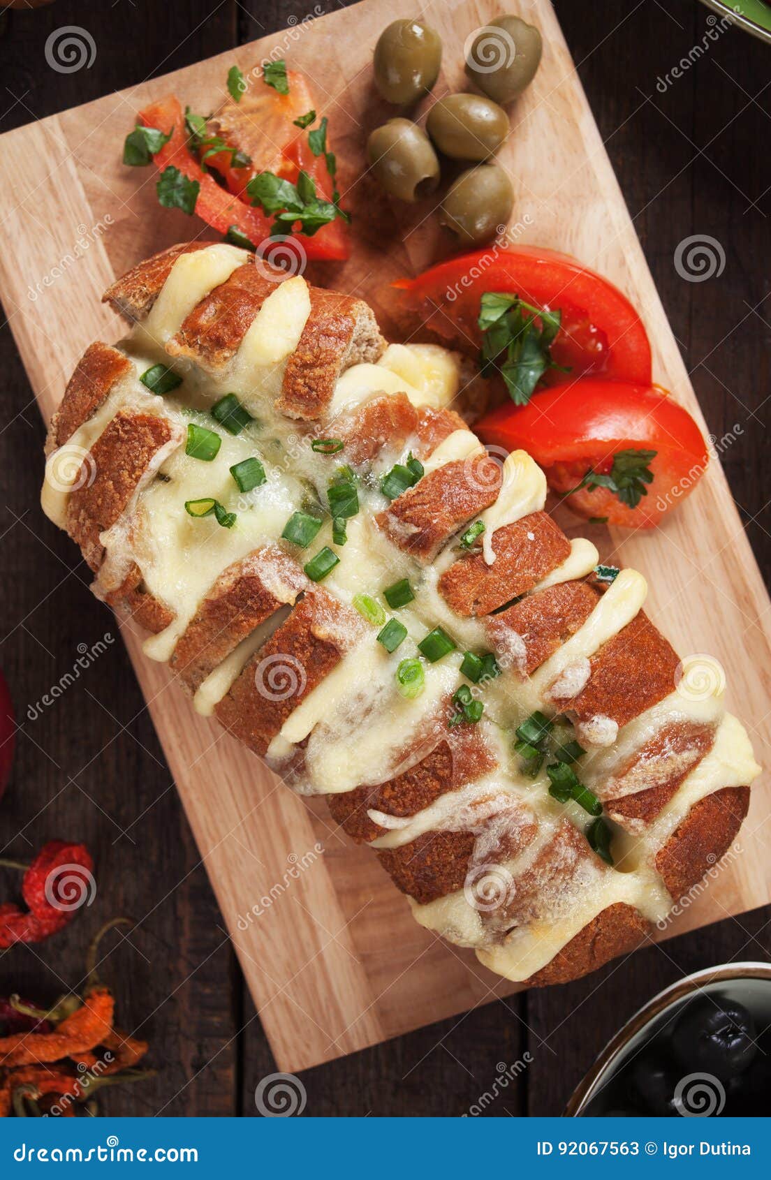 Pan relleno con queso imagen de archivo. Imagen de tapa - 92067563