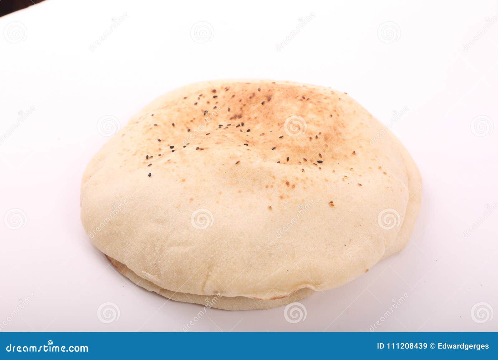 Pan sirio imagen de archivo. Imagen de texto, cesta - 111208439