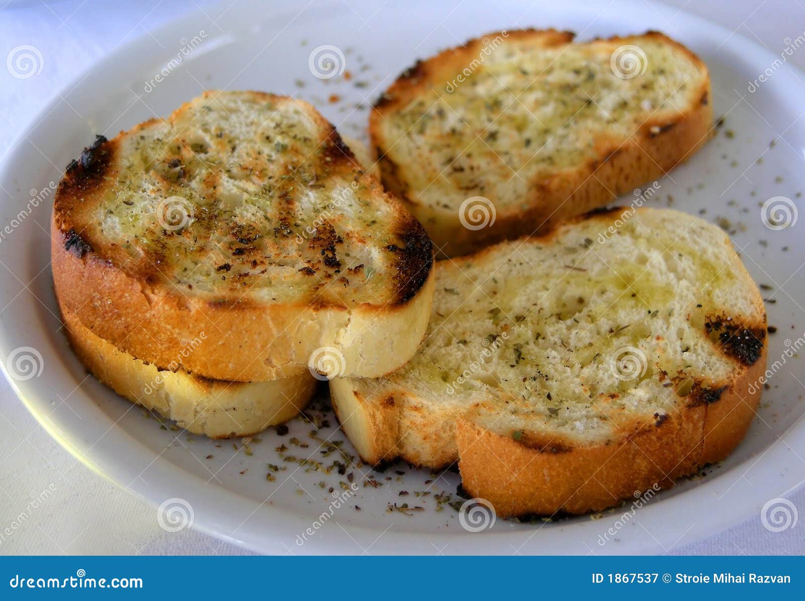 Pan tostado imagen de archivo. Imagen de griego, aceituna - 1867537