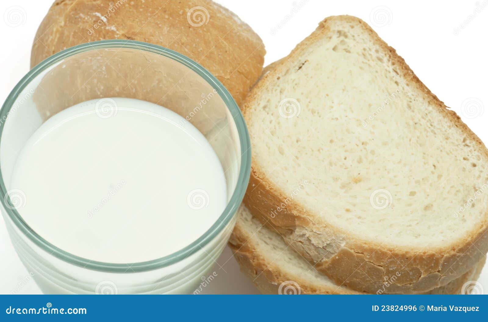 Pan y leche foto de archivo. Imagen de vida, comida, cereal - 23824996