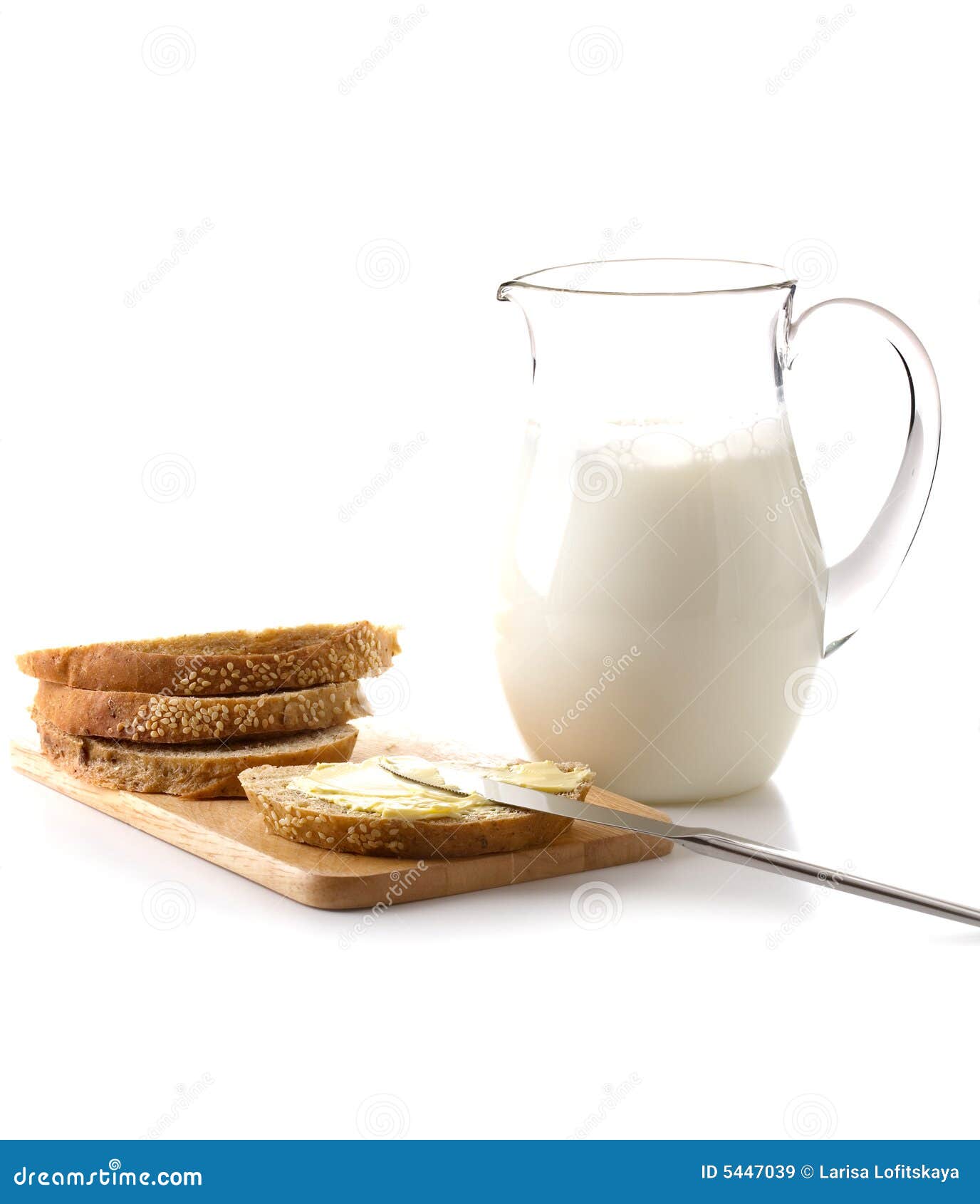 Pan y leche imagen de archivo. Imagen de comida, tarjeta - 5447039