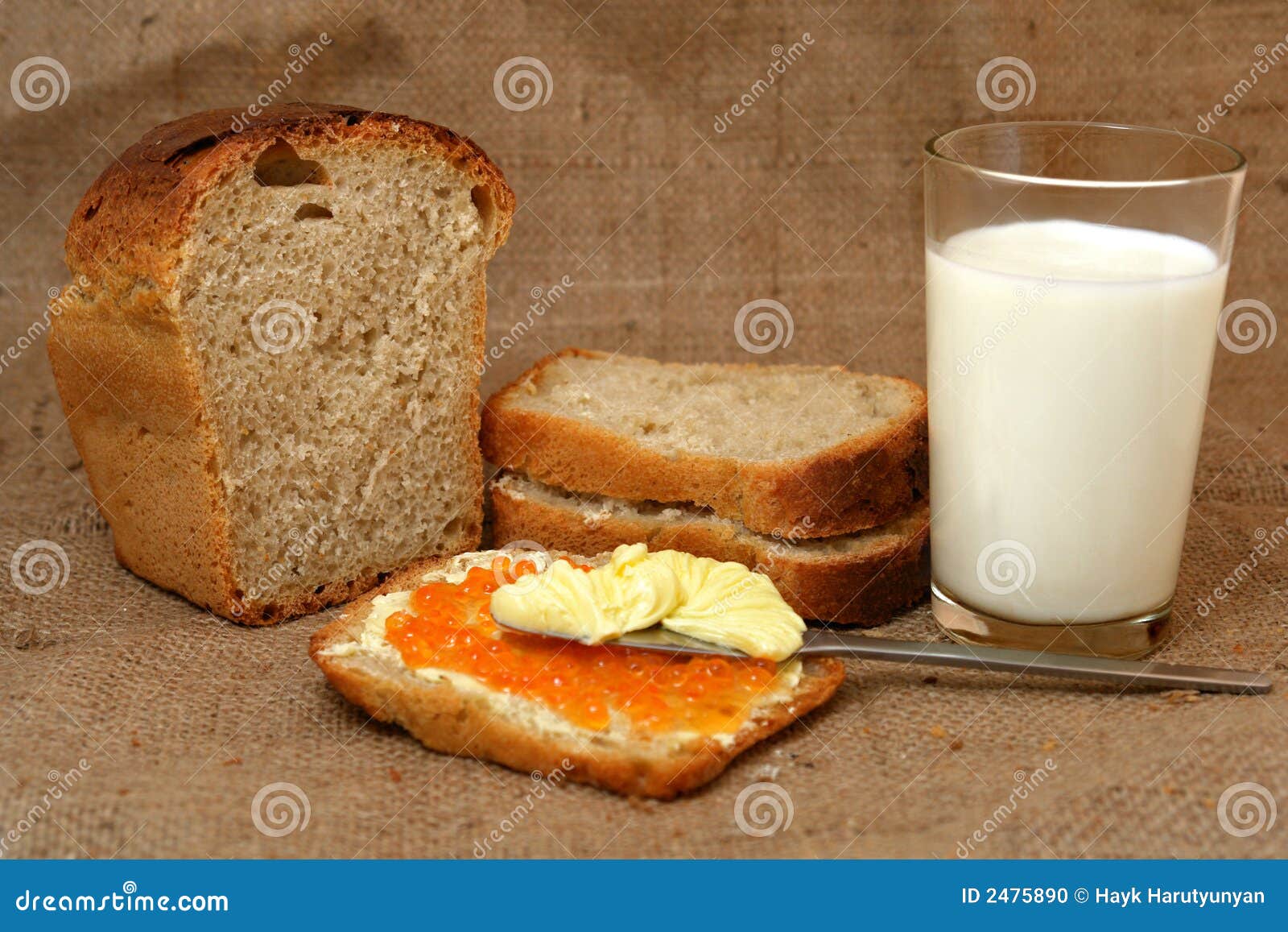 Pan Y Leche De La Mantequilla Del Caviar Foto de archivo - Imagen de ...