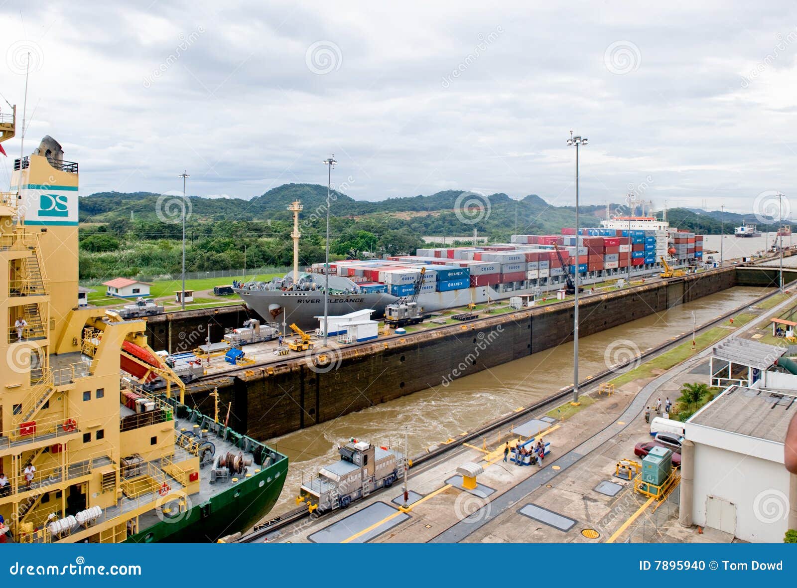Panama Canal Locks Transit editorial image. Image of panamax - 7895940