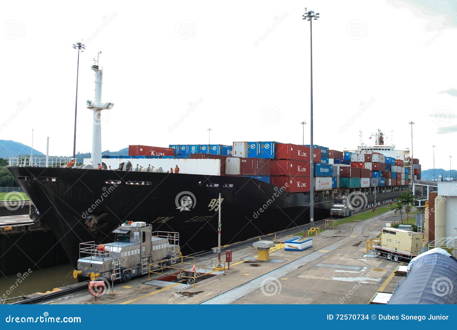 Panama Canal editorial stock image. Image of panama, boat - 72570734