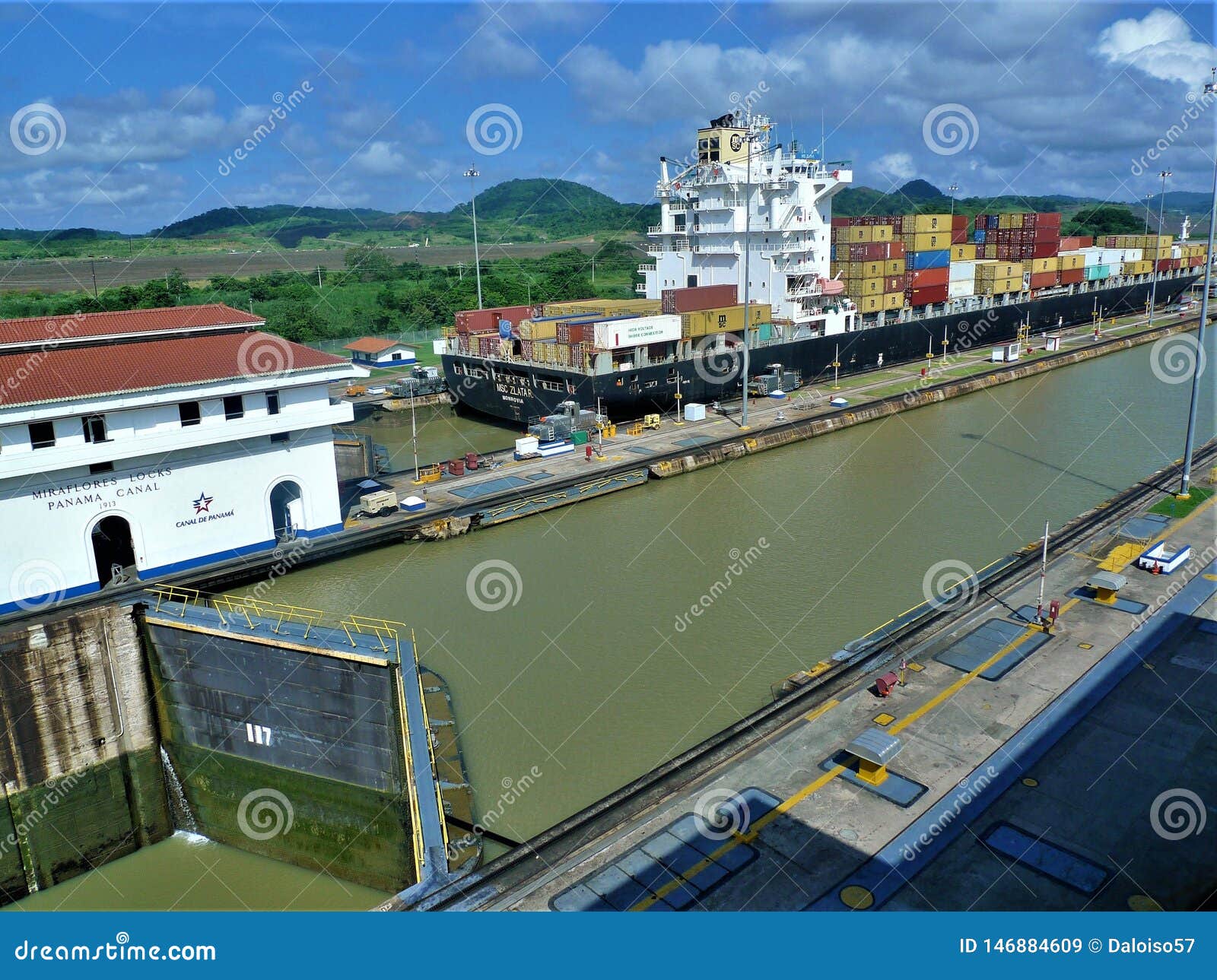 The Panama canal editorial stock image. Image of caste - 146884609