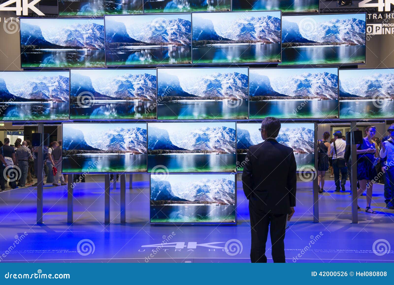 Panasonic 4 K ultra HD TV editorial photo. Image of wall - 42000526