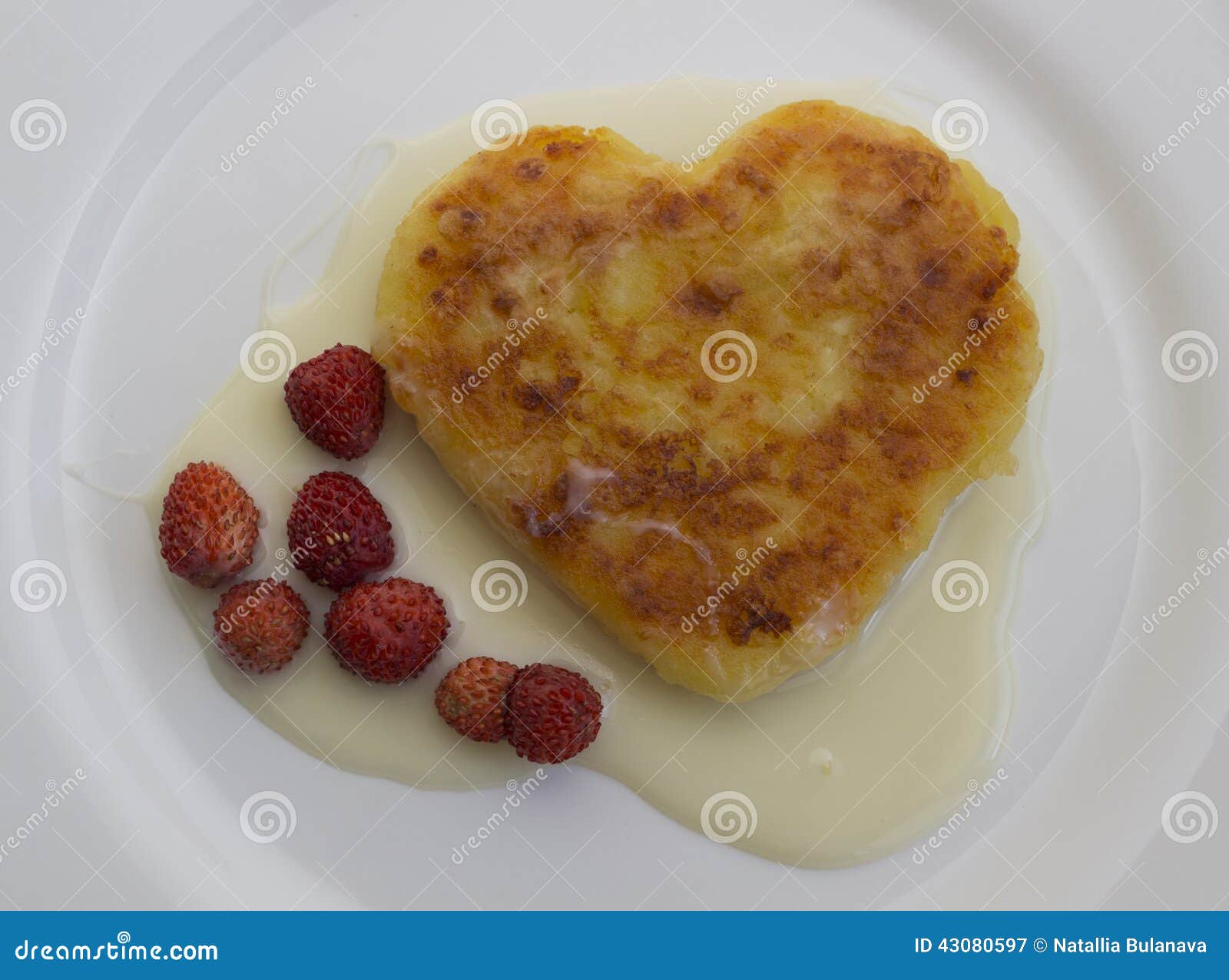 Pancake shape of heart stock image. Image of meal, homemade - 43080597