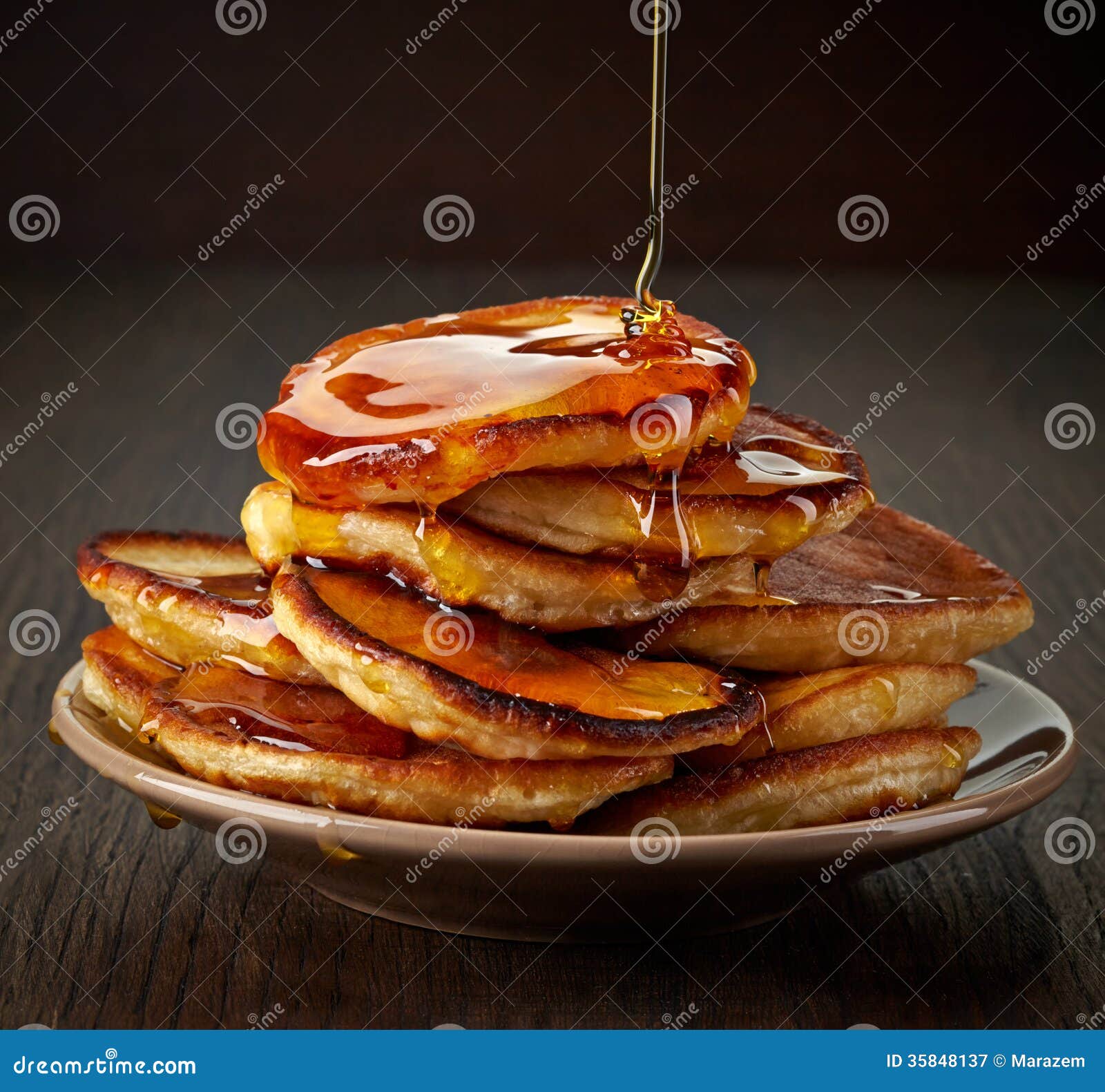 Pancakes with maple syrup stock image. Image of background - 35848137