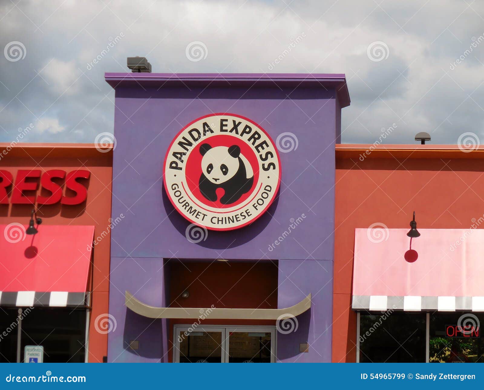 Panda Express Chinese Fast Food Restaurant Entrees Behind A Glass ...
