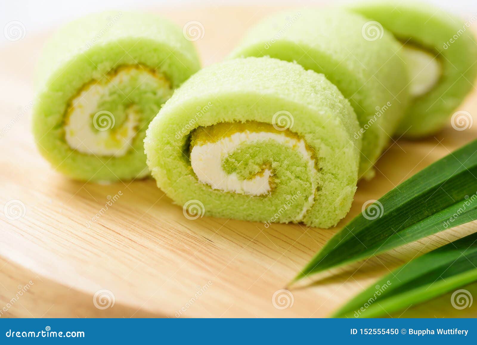 Pandan Roll Cake and Fresh Pandan Leaf Stock Photo - Image of healthy ...