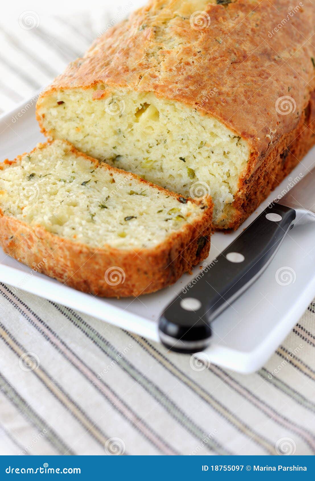Pane del formaggio immagine stock. Immagine di elaborato - 18755097