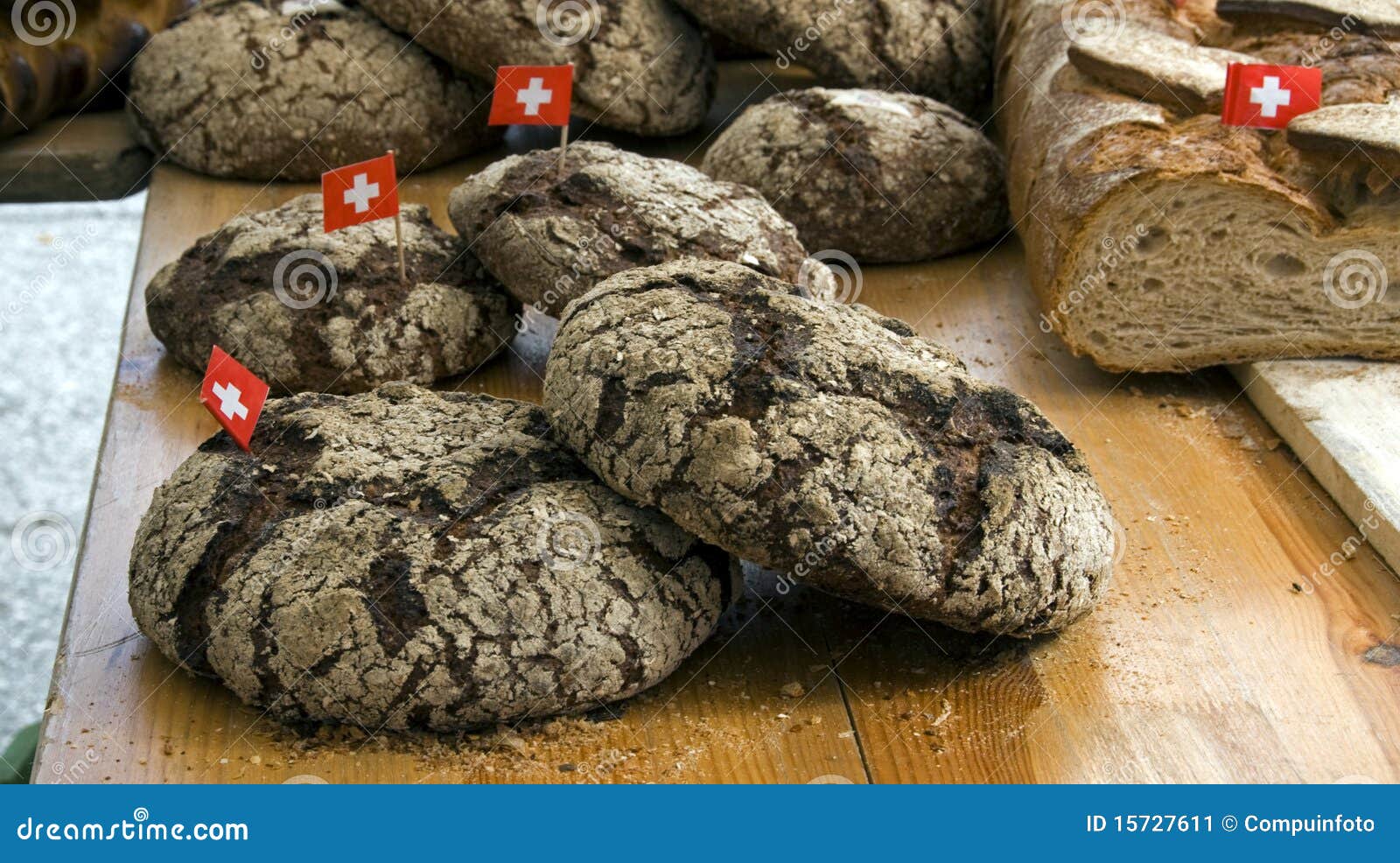 Pane della Svizzera immagine stock. Immagine di marrone - 15727611