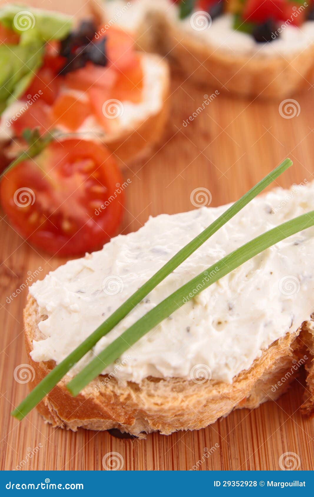 Pane e formaggio fotografia stock. Immagine di divano - 29352928