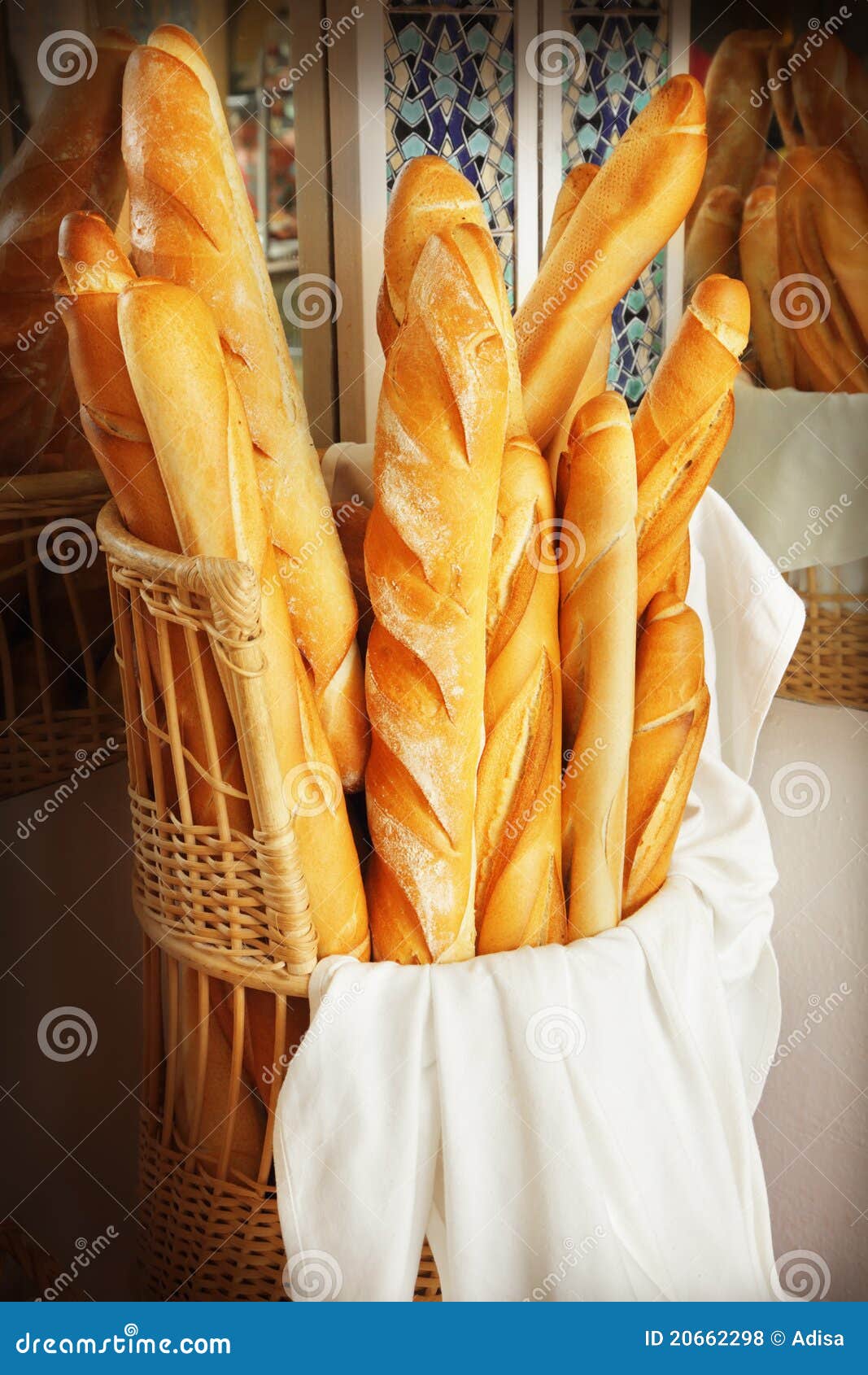 Pane francese fotografia stock. Immagine di alimento - 20662298