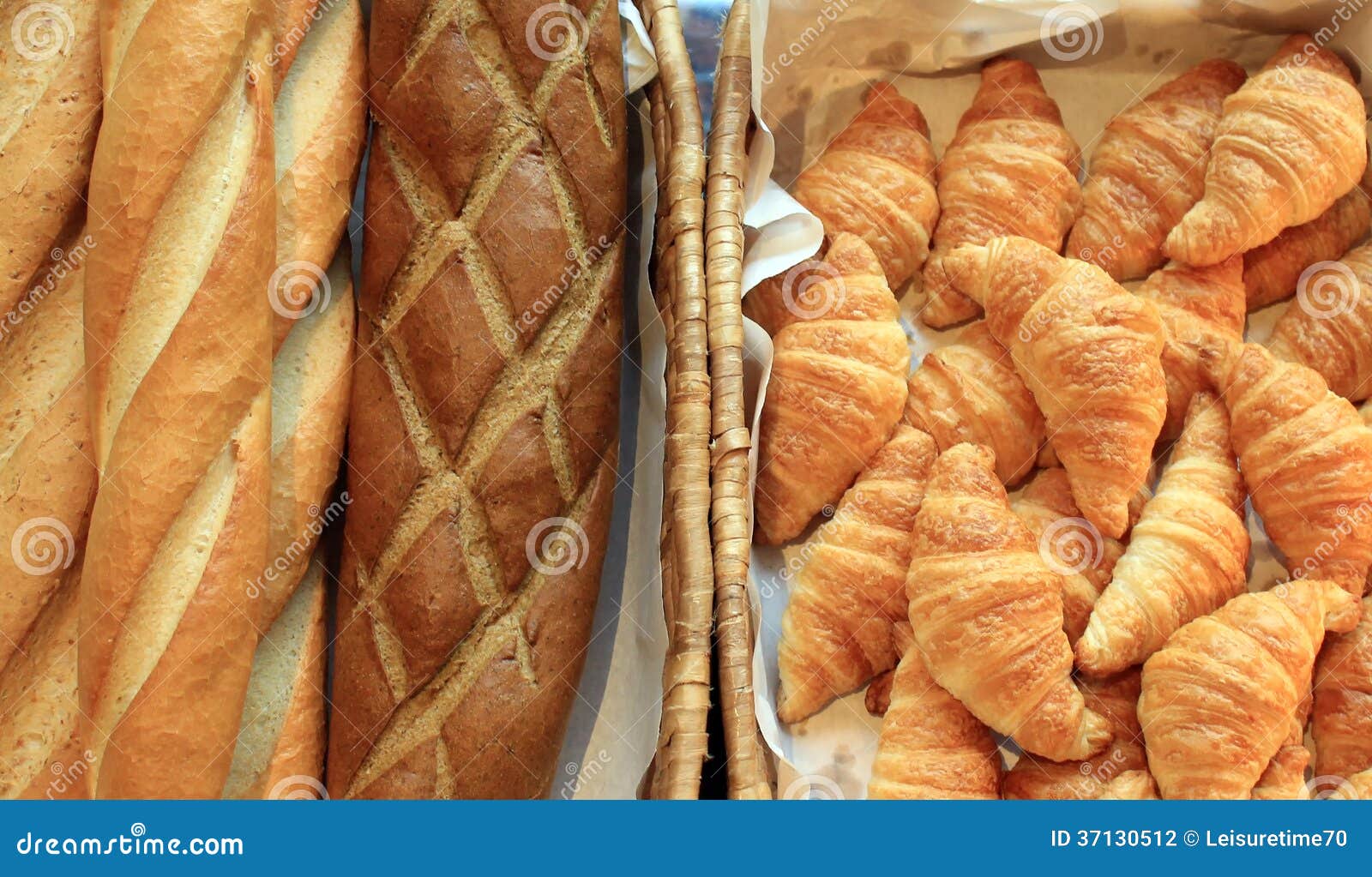Pane Francese Del Croissant E Delle Baguette Fotografia Stock ...