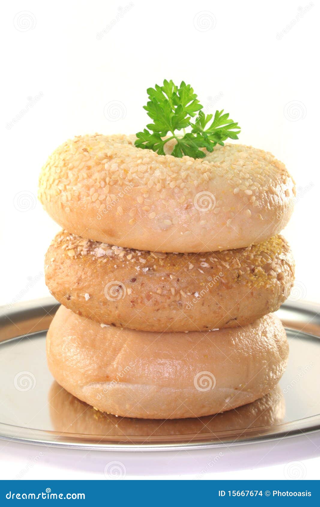 Panecillo tres foto de archivo. Imagen de panecillo, perejil - 15667674