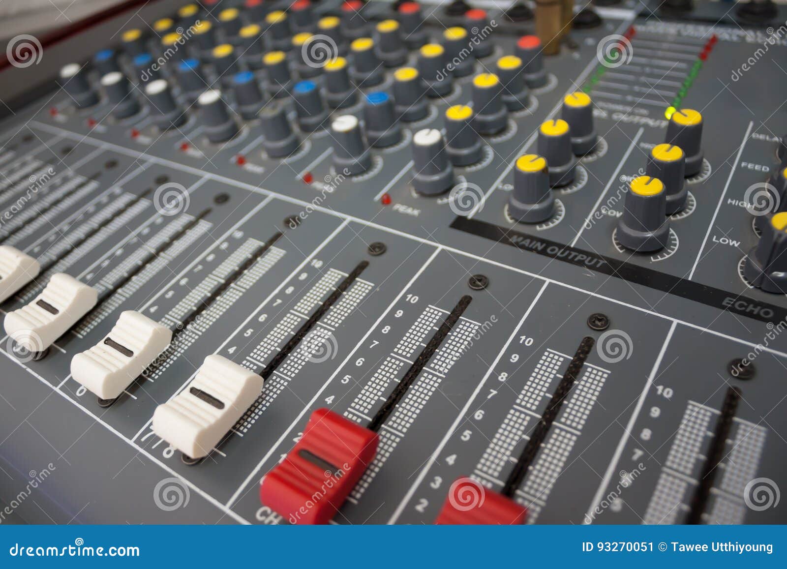 Panel de control audio imagen de archivo. Imagen de profesional - 93270051