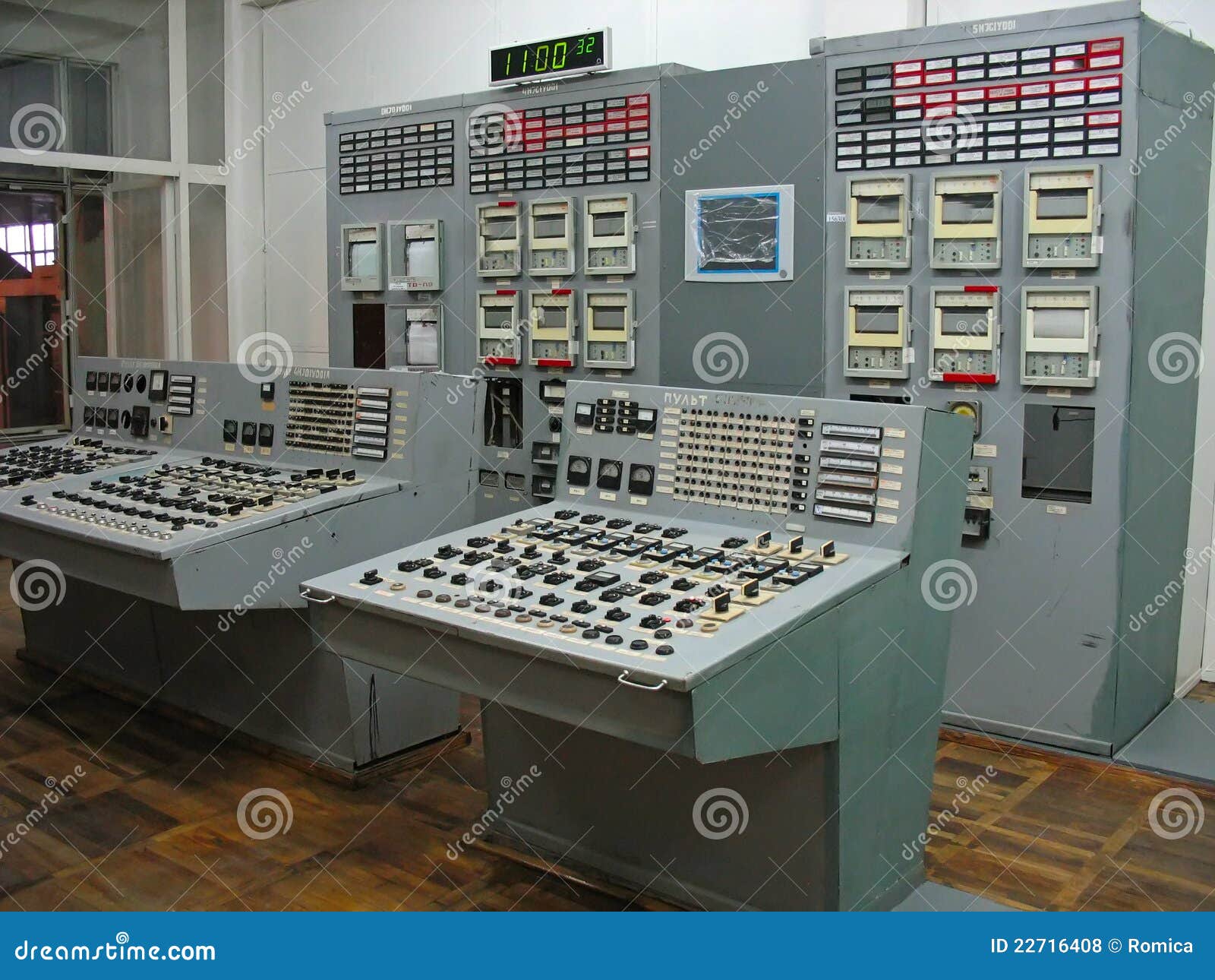 Panel De Control En Central Electrica Foto de archivo - Imagen de ...