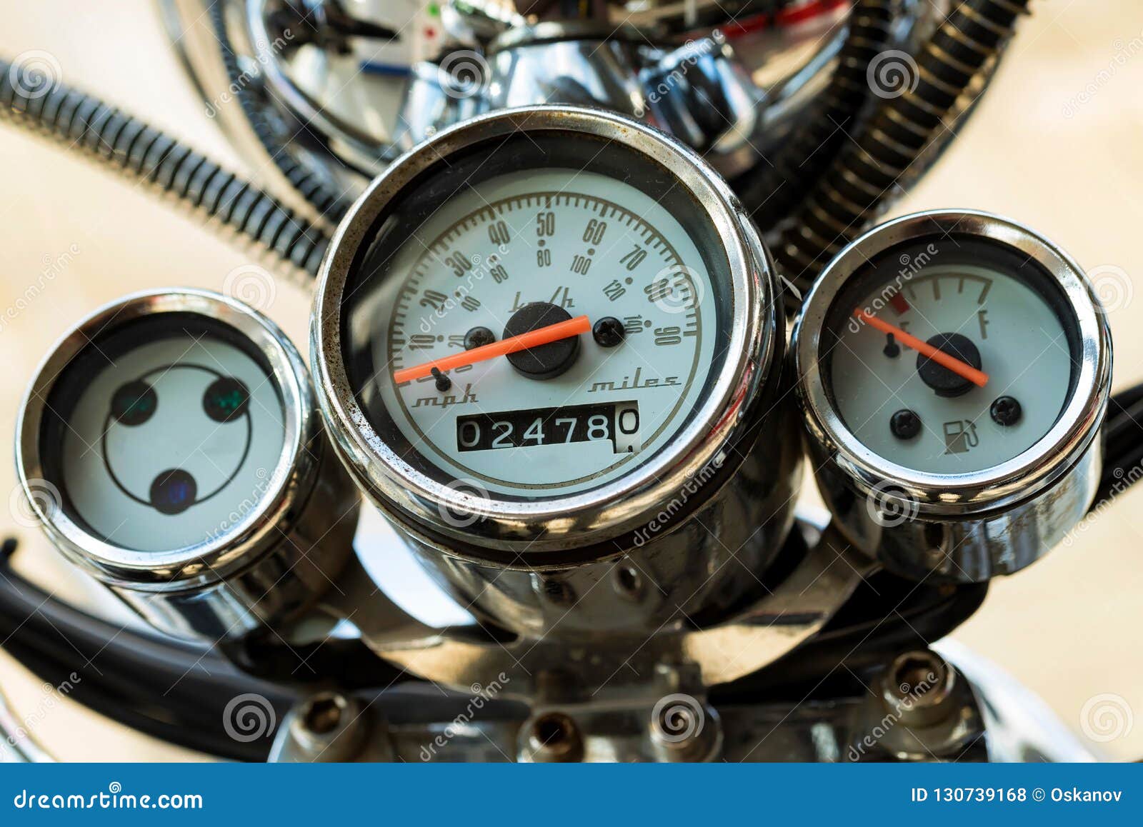 Panel De Control En Cierre Moderno De La Moto Para Arriba Foto de ...