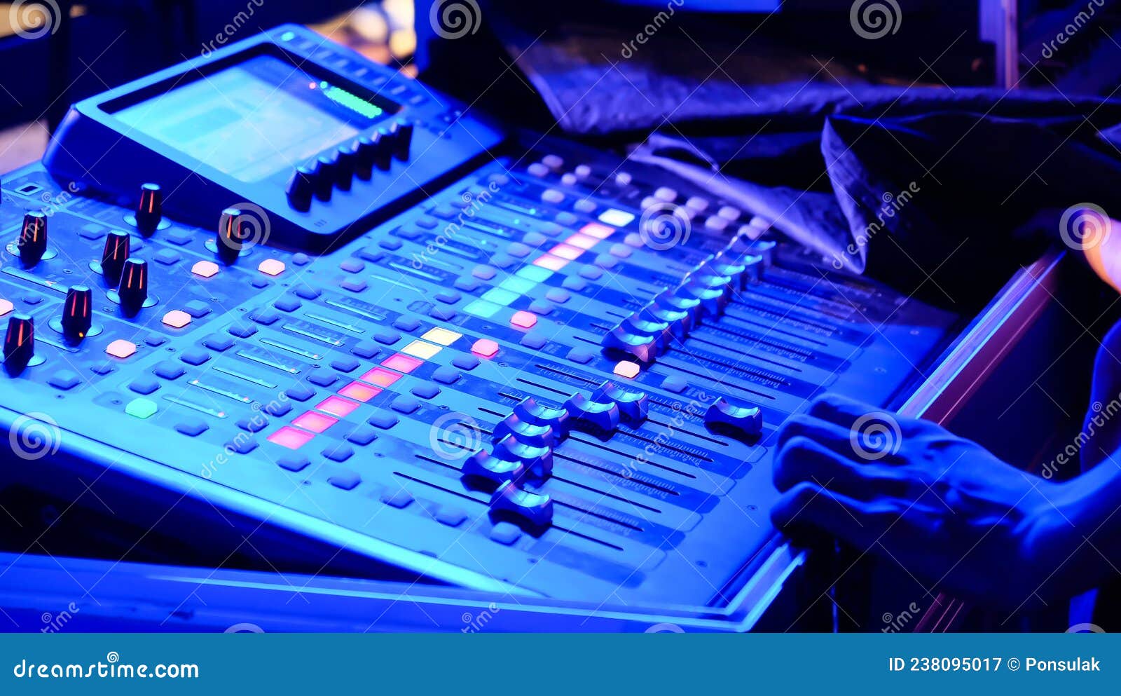 Panel De Control De Mezcla De Audio Imagen de archivo - Imagen de ...