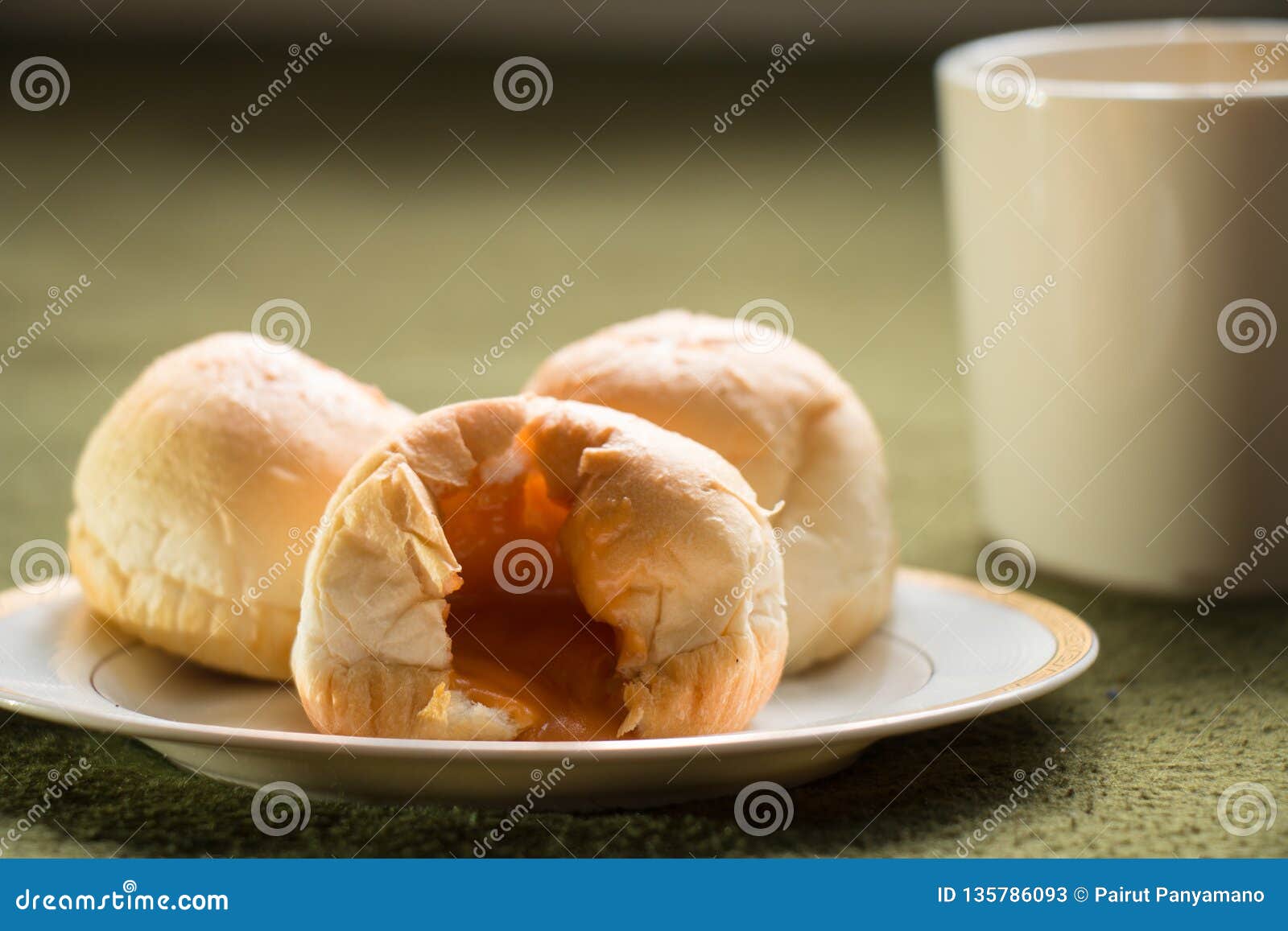 Panes De Las Natillas Del Huevo Imagen de archivo - Imagen de tailandés ...