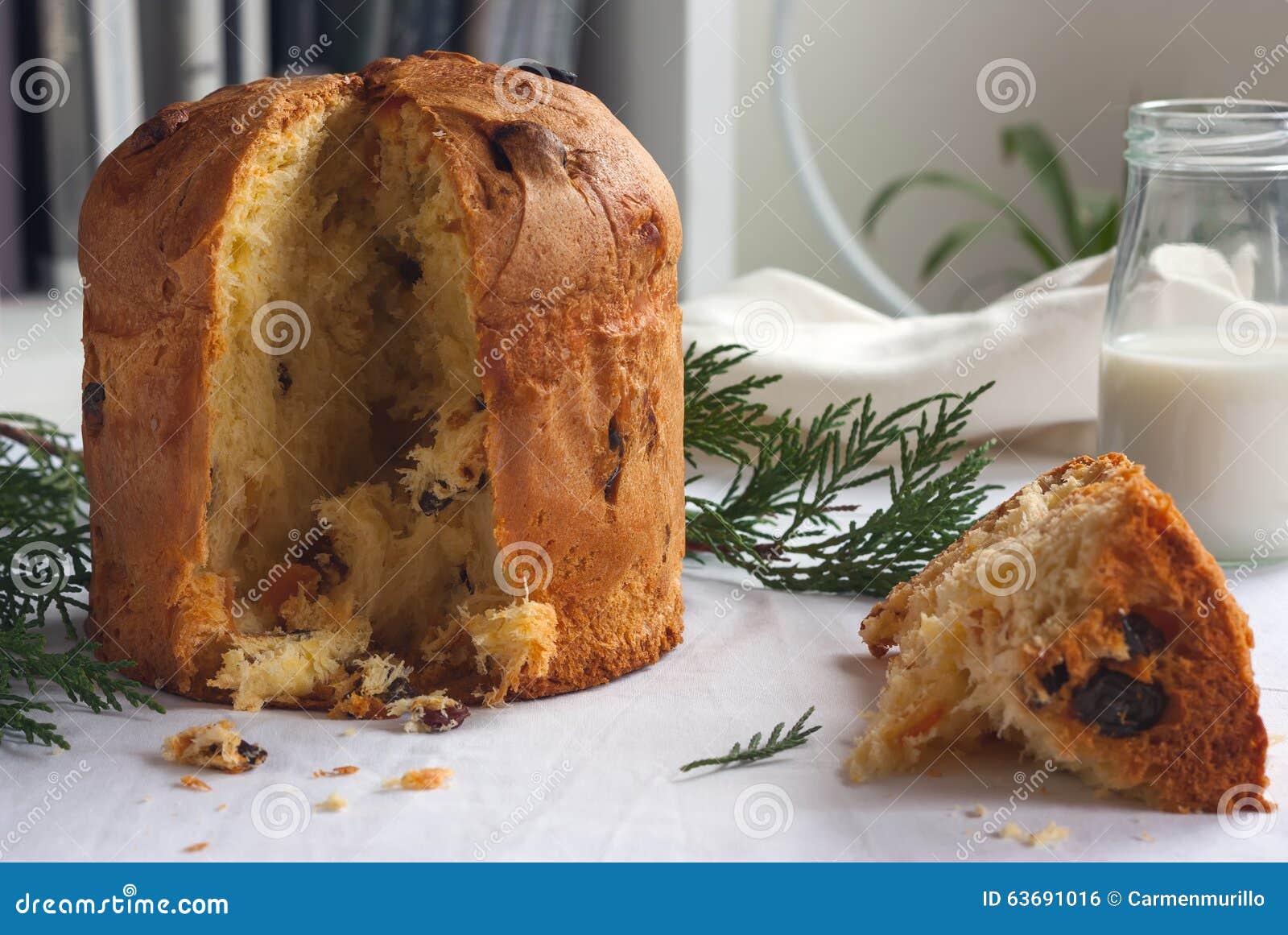 Panettone - Traditional Italian Christmas Cake - Milanese Artisan ...