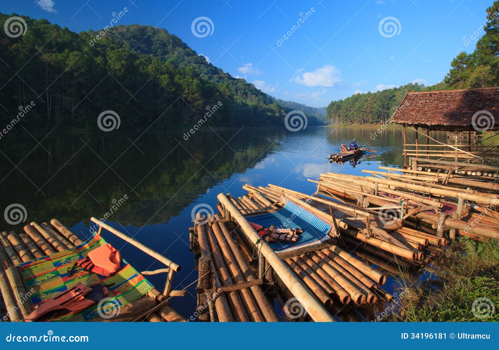 Pang-ung Lake at Maehongson Stock Image - Image of natural, landscape ...
