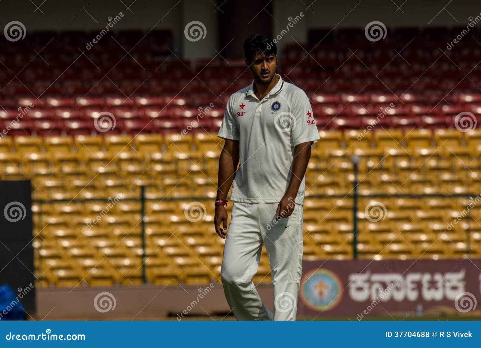 Pankaj Singh Cricketer redaktionelles stockfoto. Bild von indisch ...