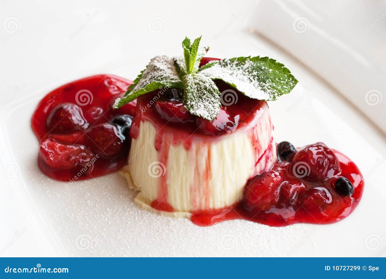 Panna Cotta With Robinia Flavor, Served With Honey And White Robinia ...