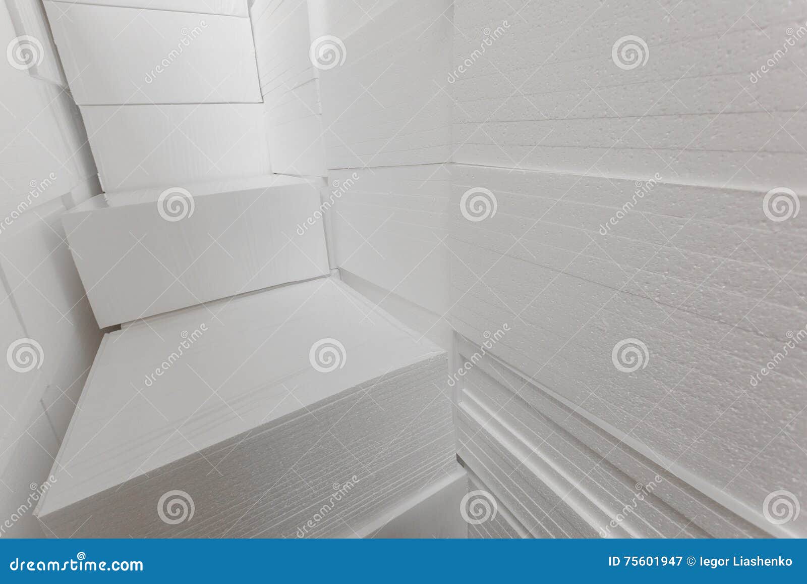 Panneaux Isolants De Polystyrène Image stock - Image du construction ...