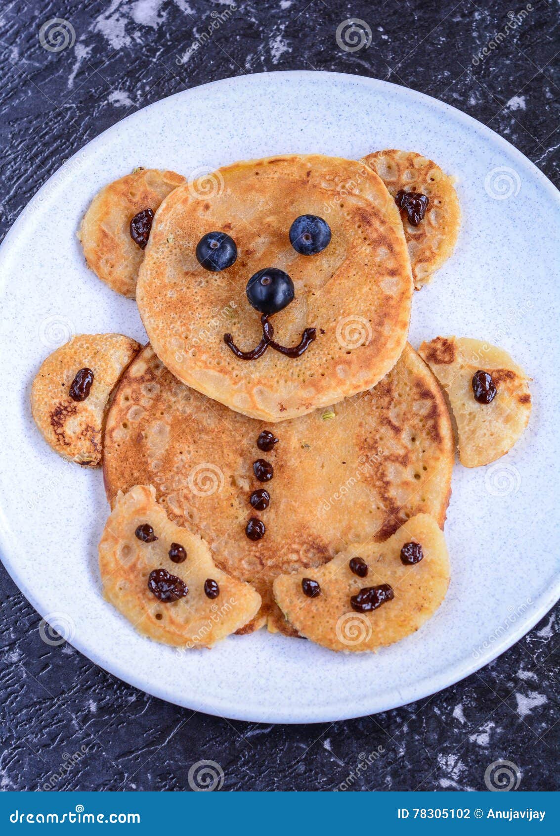 Pannekoeken Voor Jonge Geitjes Stock Foto - Image of heerlijk, dieet ...