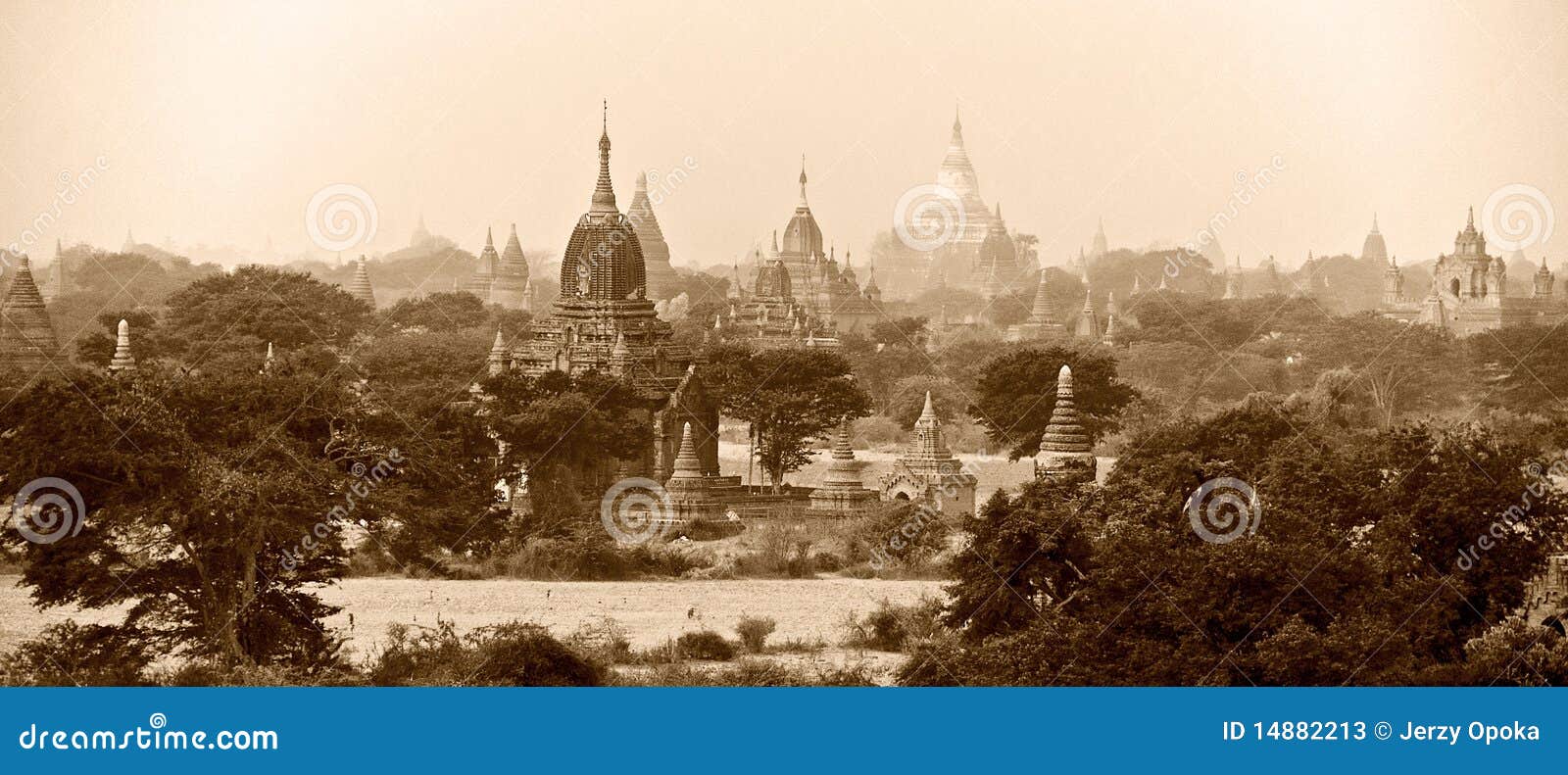 Panorama Bagan stock image. Image of iconic, brick, amazing - 14882213