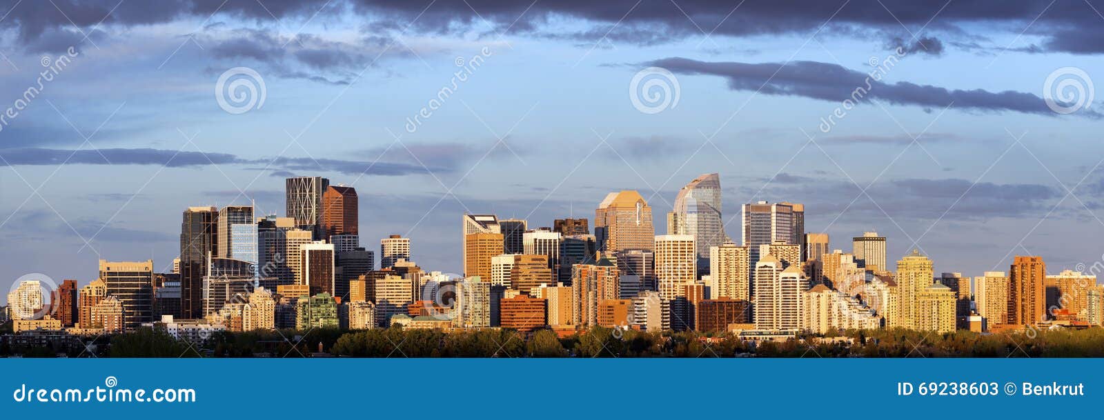 Panorama of Calgary stock image. Image of outdoors, travel - 69238603