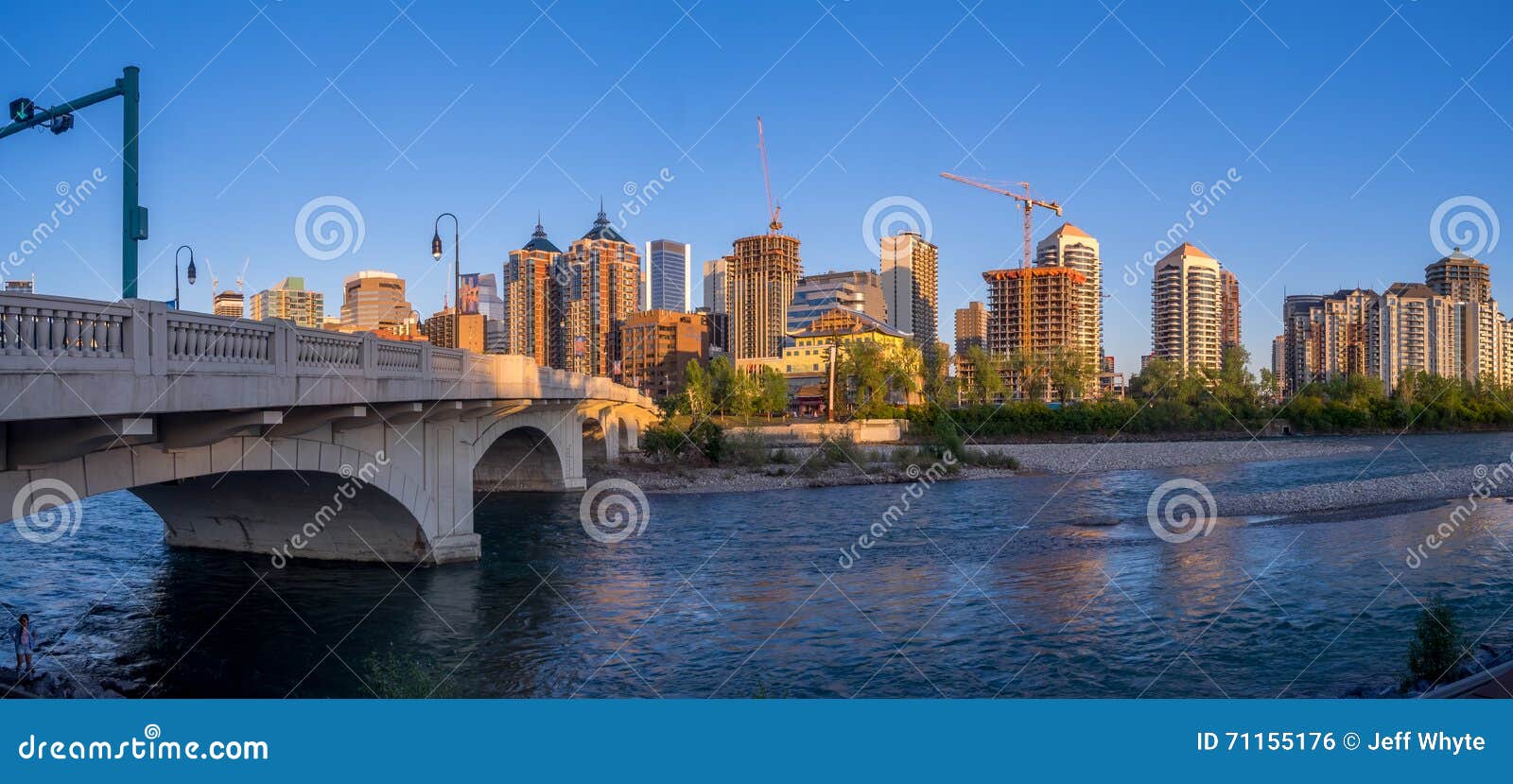 Panorama of Calgary S Skyline Along the Louise Bridge Editorial Photo ...