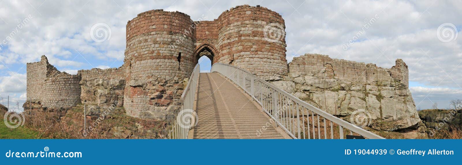 Panorama of the castle stock image. Image of nature, history - 19044939
