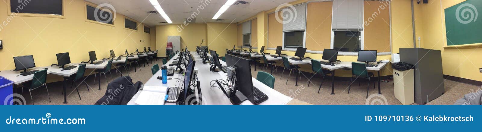School Class Room Full of Computers Panorama Editorial Photo - Image of ...