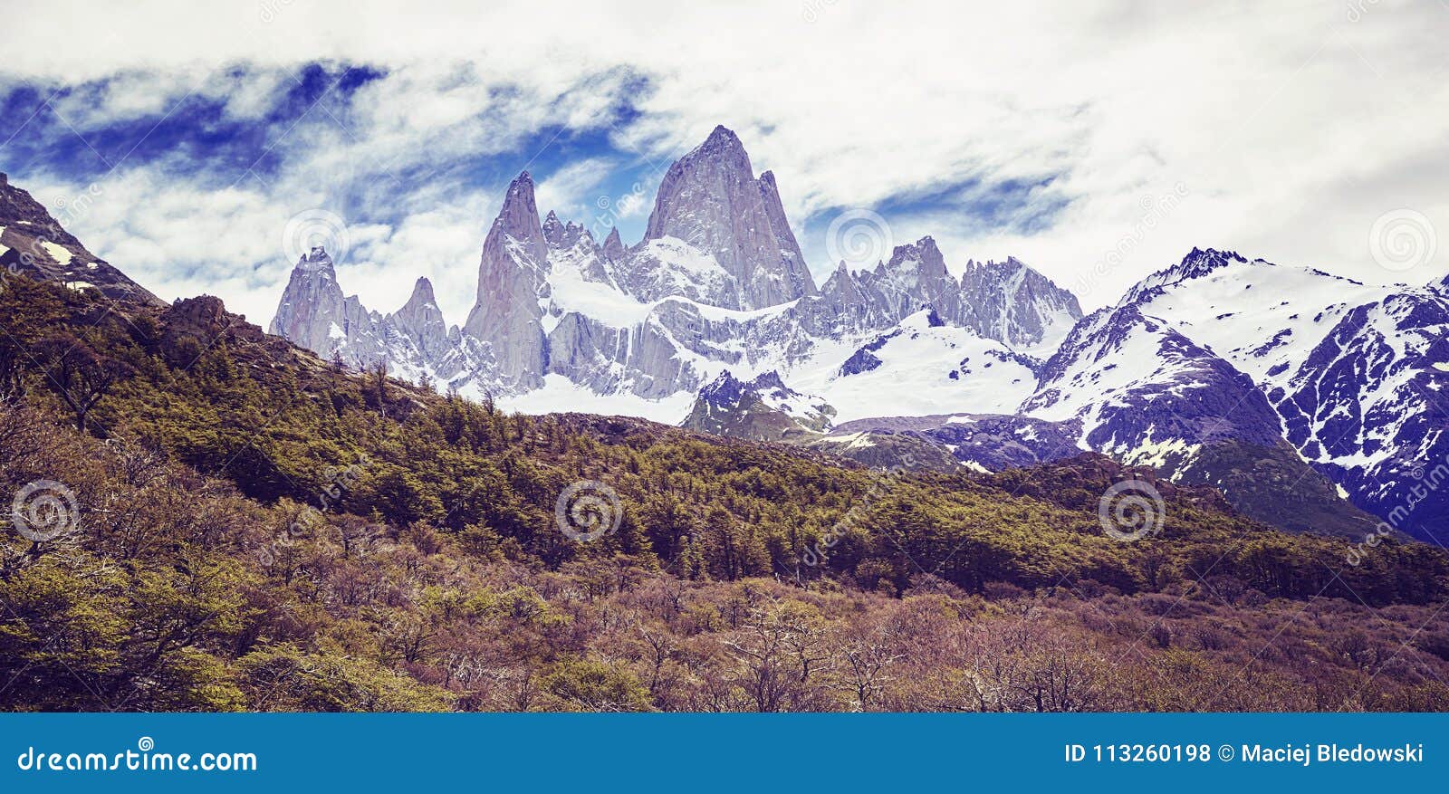 Panorama De Fitz Roy Mountain Range, Argentina Foto de Stock - Imagem ...