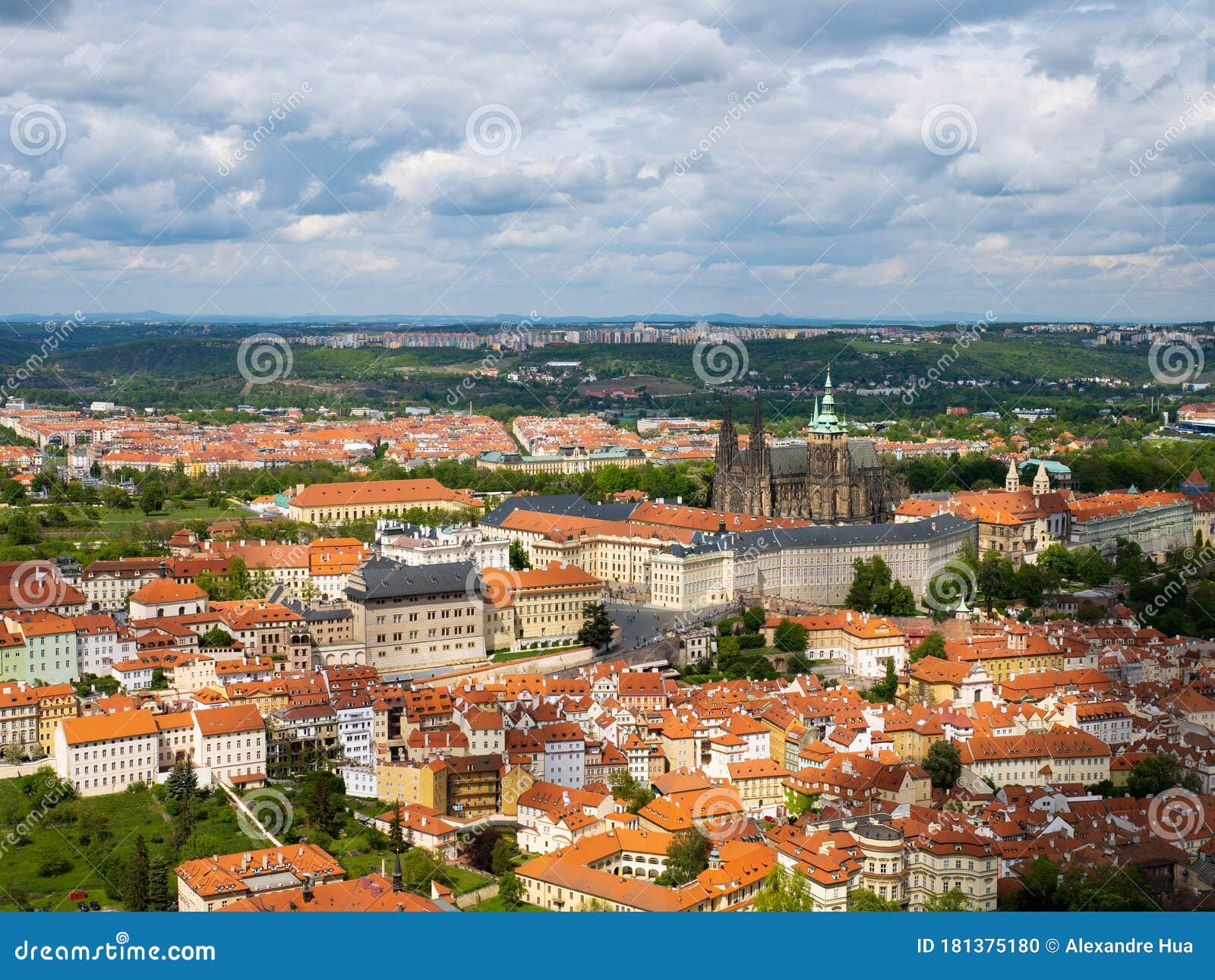 Panorama De Praga Y Arquitectura Foto de archivo - Imagen de horizonte ...