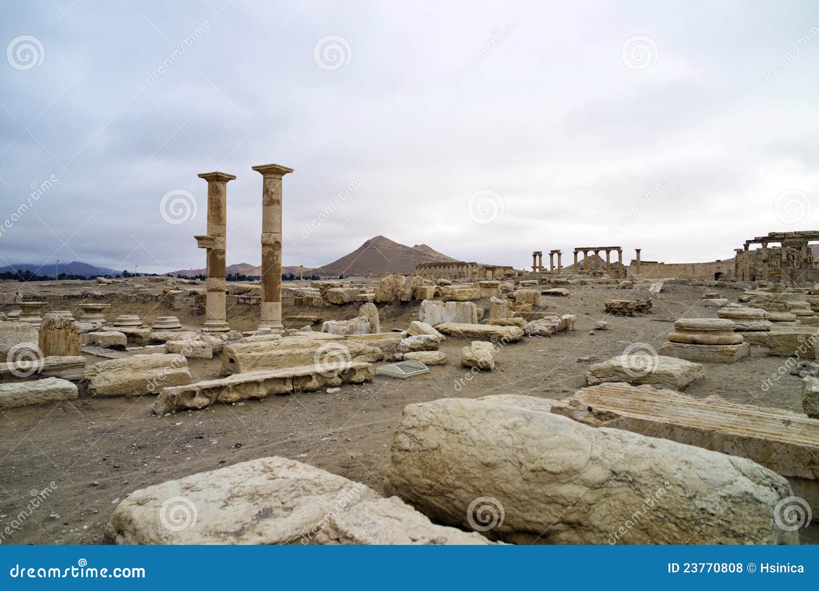 Panorama of the Decumanus at Palmyra, Syria Stock Photo - Image of ...