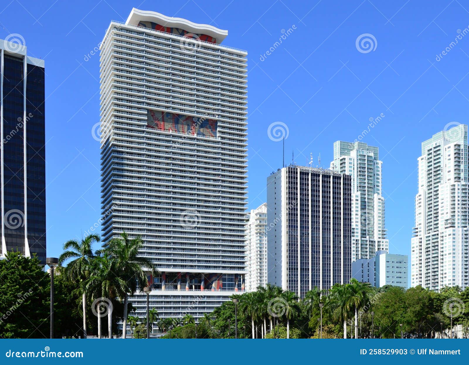 Panorama Del Centro De Miami Florida Imagen de archivo - Imagen de ...