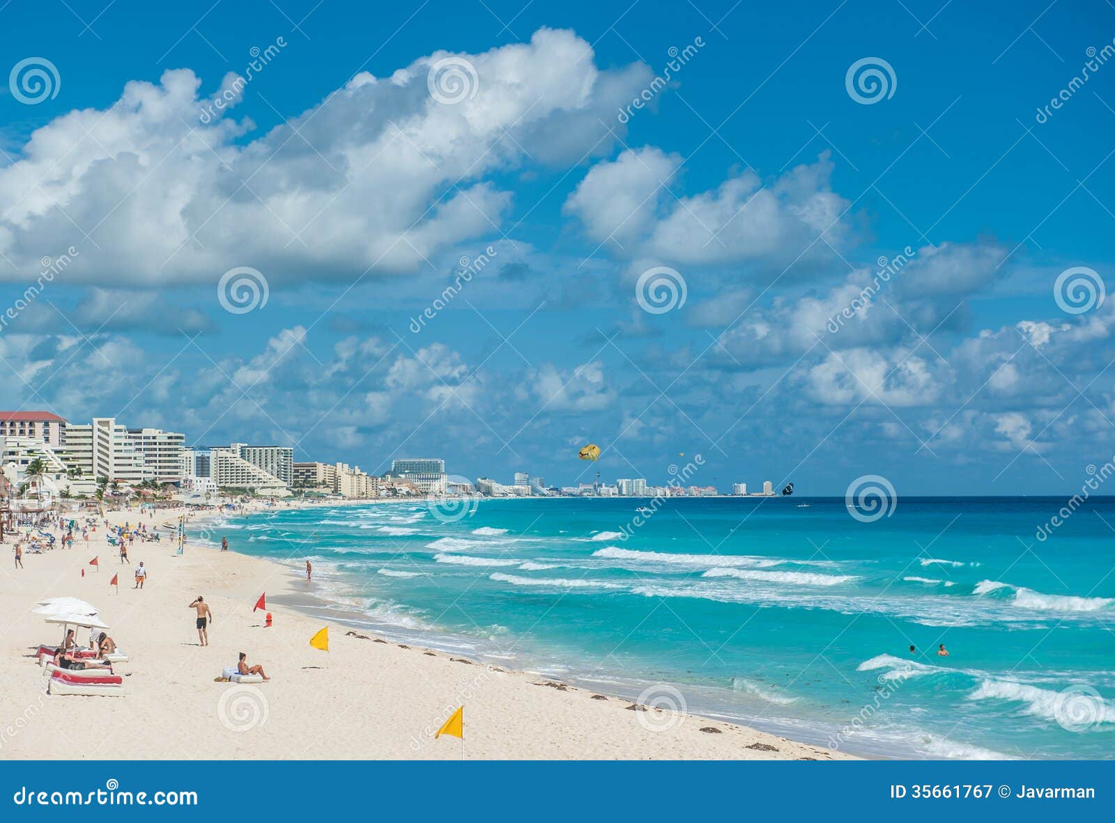 Panorama Della Spiaggia Di Cancun, Messico Immagine Stock - Immagine di ...