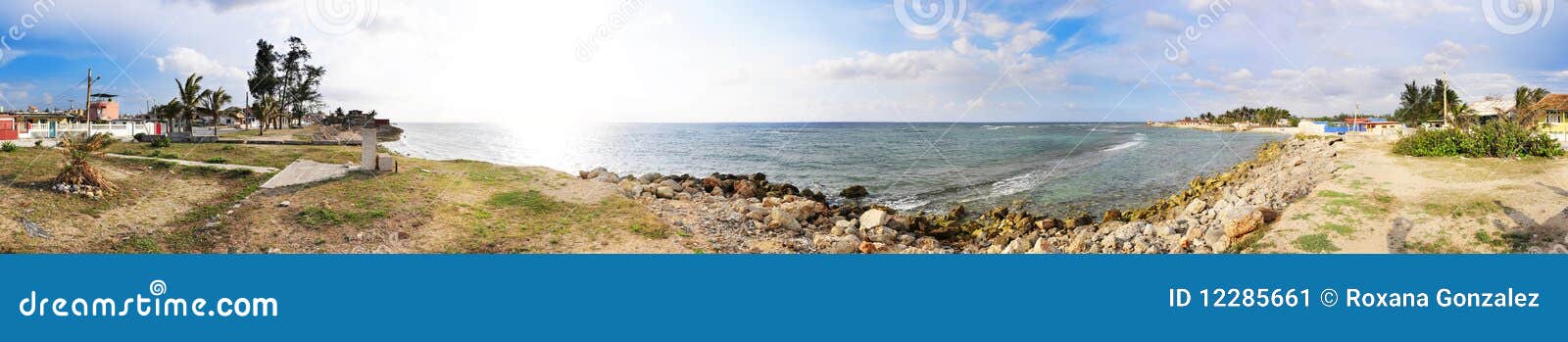 Panorama Della Spiaggia Di Santa Fe, Cuba Immagine Stock - Immagine di ...