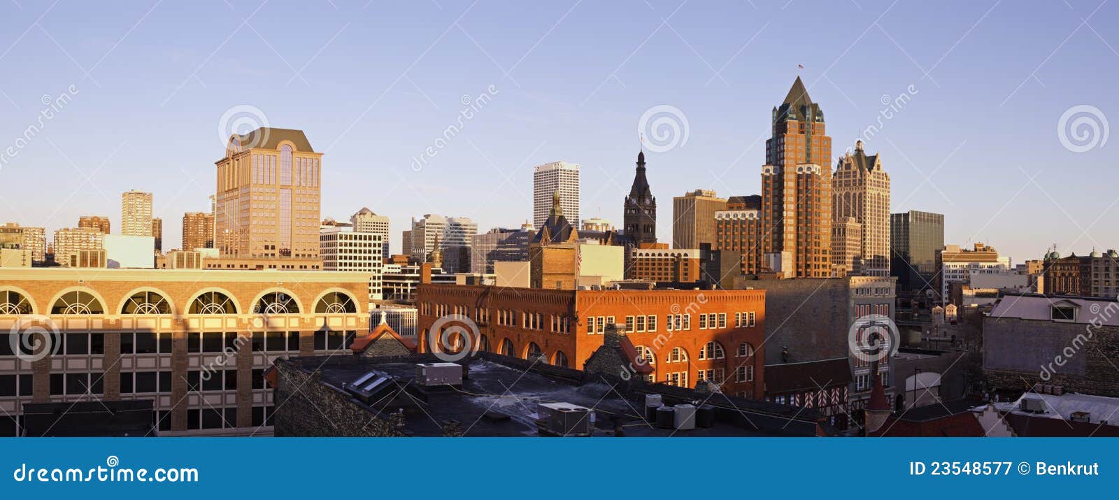 Panorama of Milwaukee stock image. Image of panoramic - 23548577